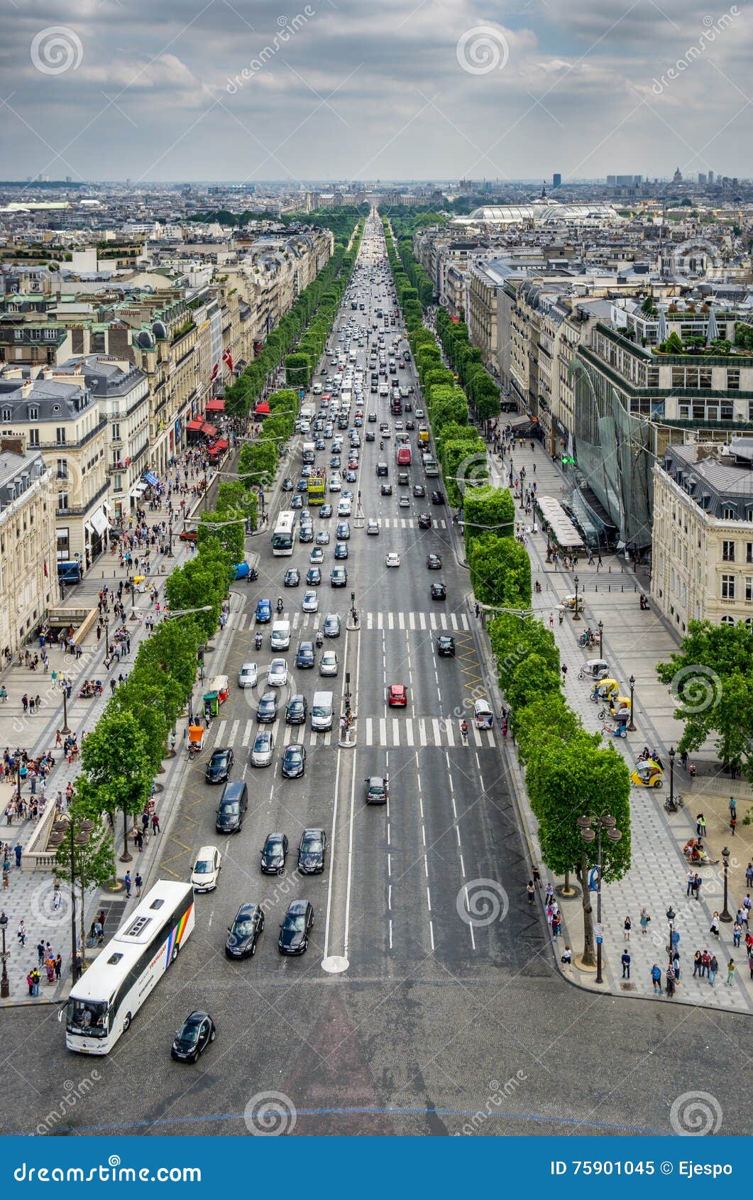 Long Street in Paris editorial image. Image of paris - 75901045