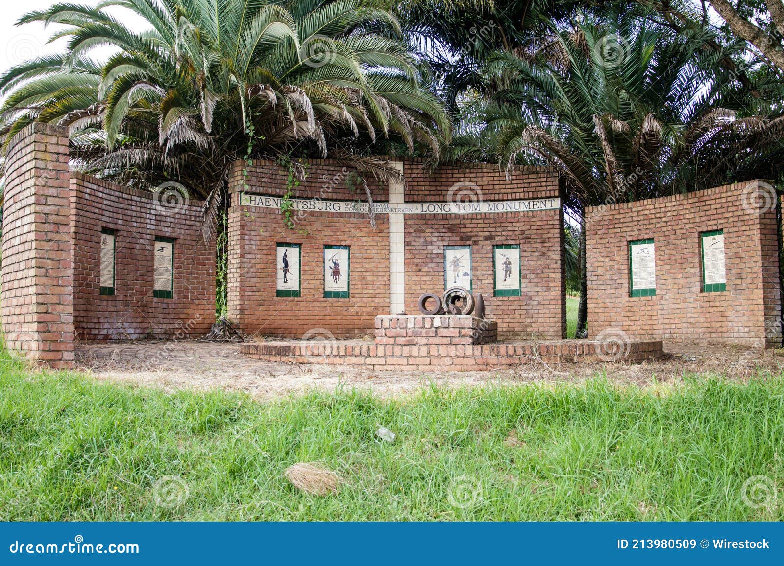 The Long Tom Monument editorial stock image. Image of rural - 213980509