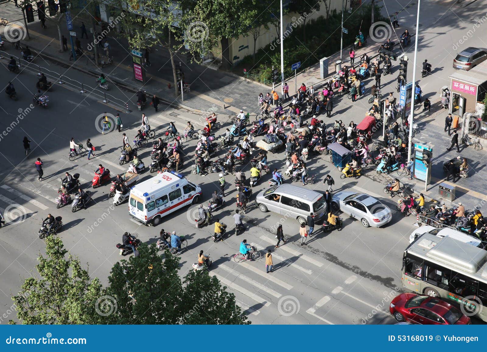 Long traffic jam road editorial stock image. Image of pedestrians ...