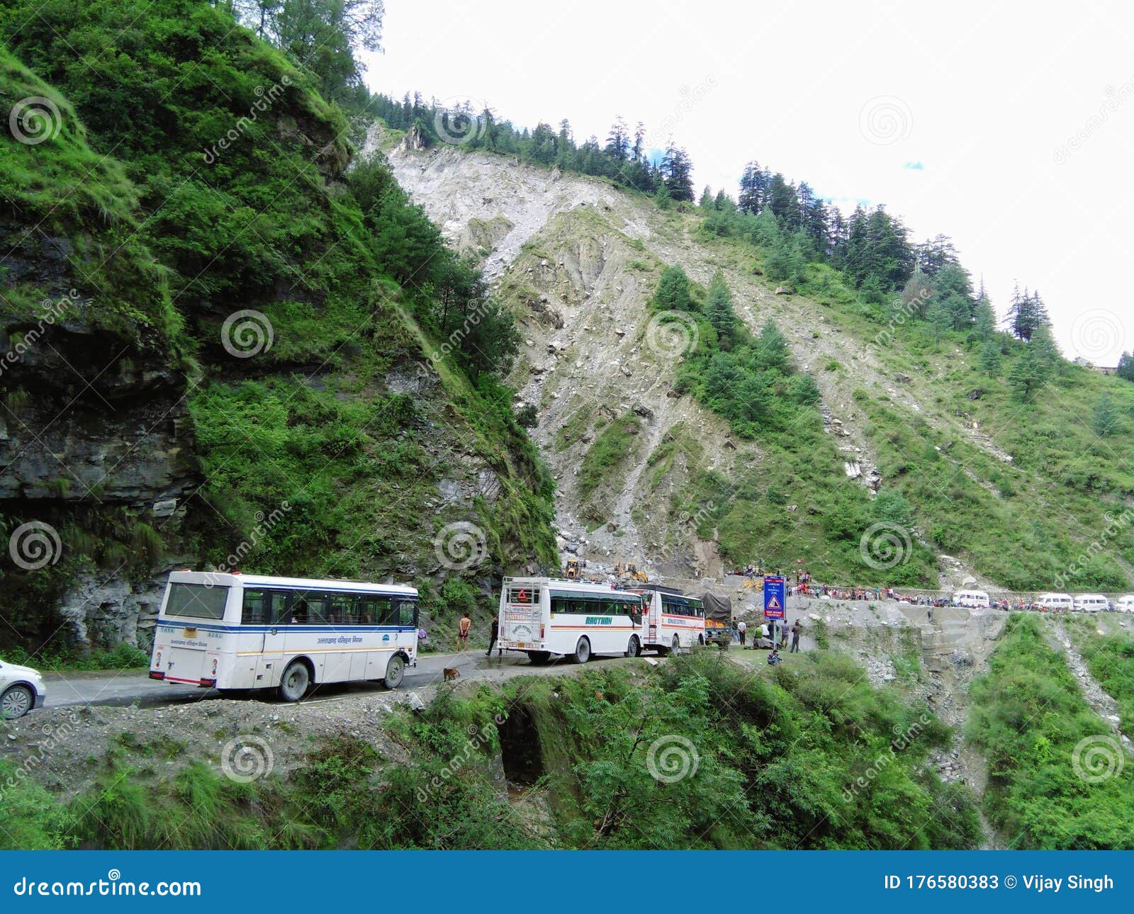 Long Traffic on Uttrakhand Mountains Road Editorial Stock Photo - Image ...