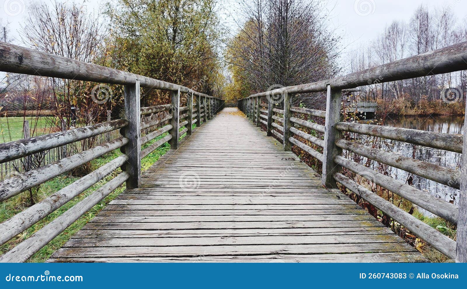 Long Wooden Bridge Autumn Fall Park River Stock Image - Image of wooden ...