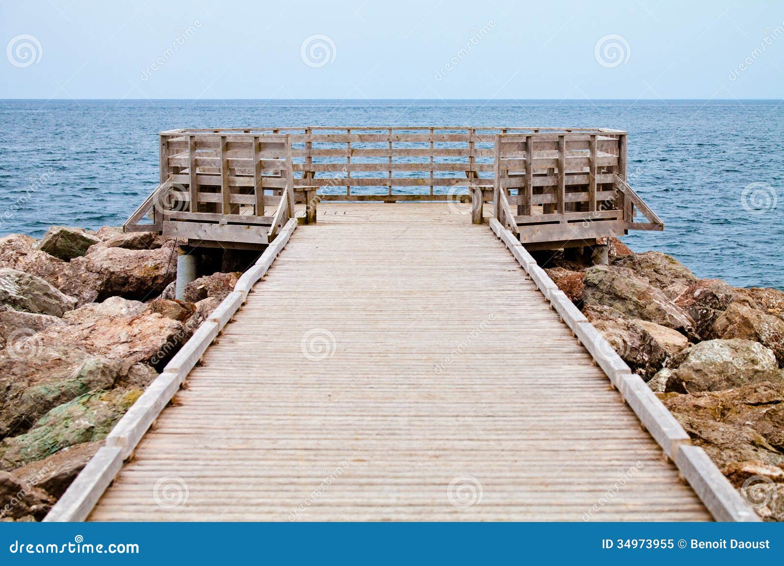 Long Wooden Dock with Observatory and View of the Ocean Stock Image ...