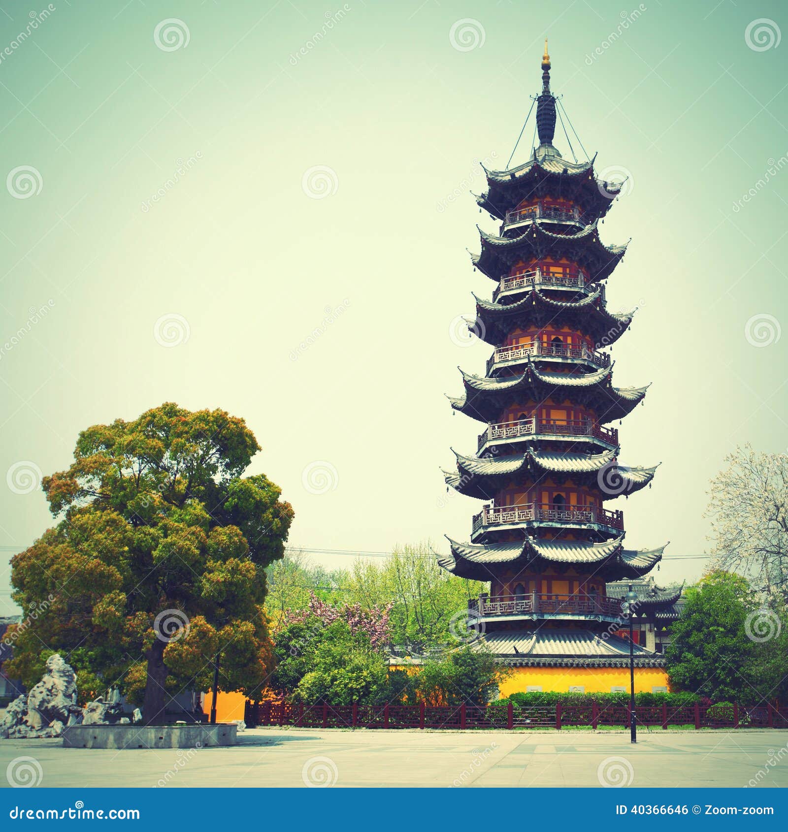 Longhua pagod arkivfoto. Bild av gammalt, historiskt - 40366646