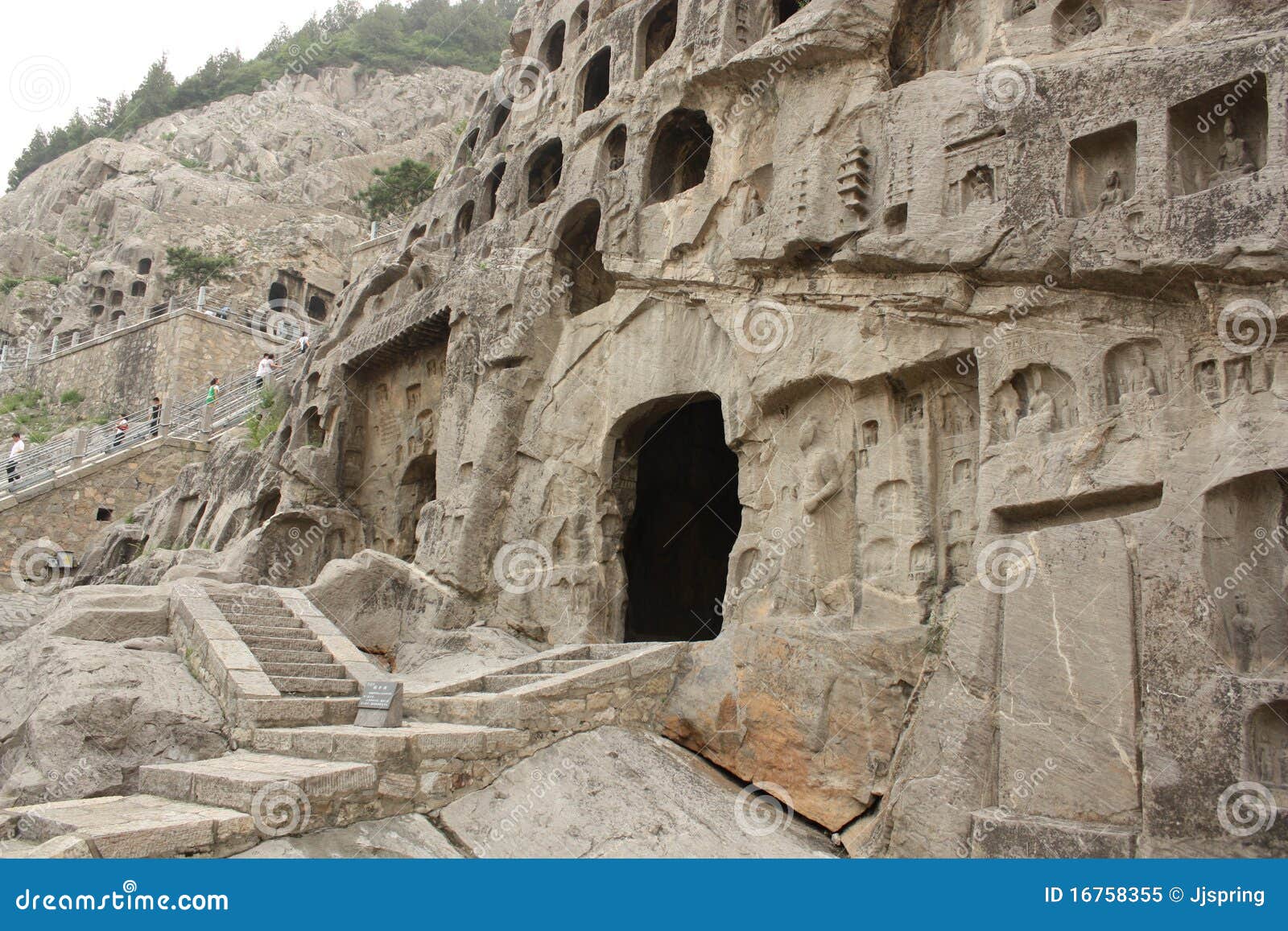 Longmen Caves in Luoyang stock image. Image of henan - 16758355
