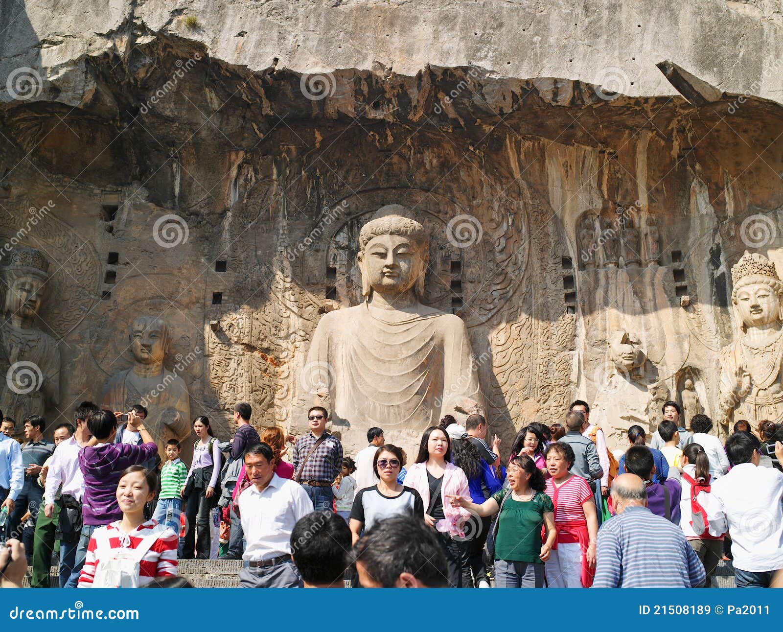 Longmen Grottoes editorial stock image. Image of china - 21508189