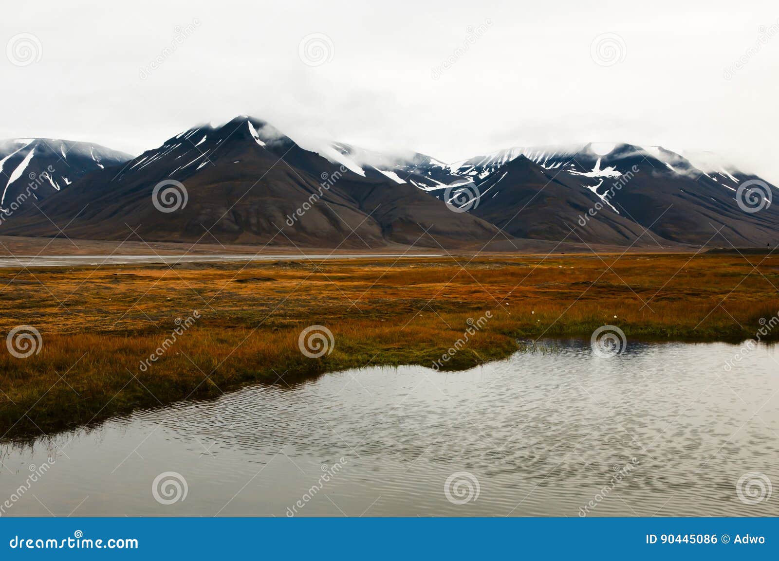 Longyearbyen - Svalbard - Noruega Foto de archivo - Imagen de invierno ...