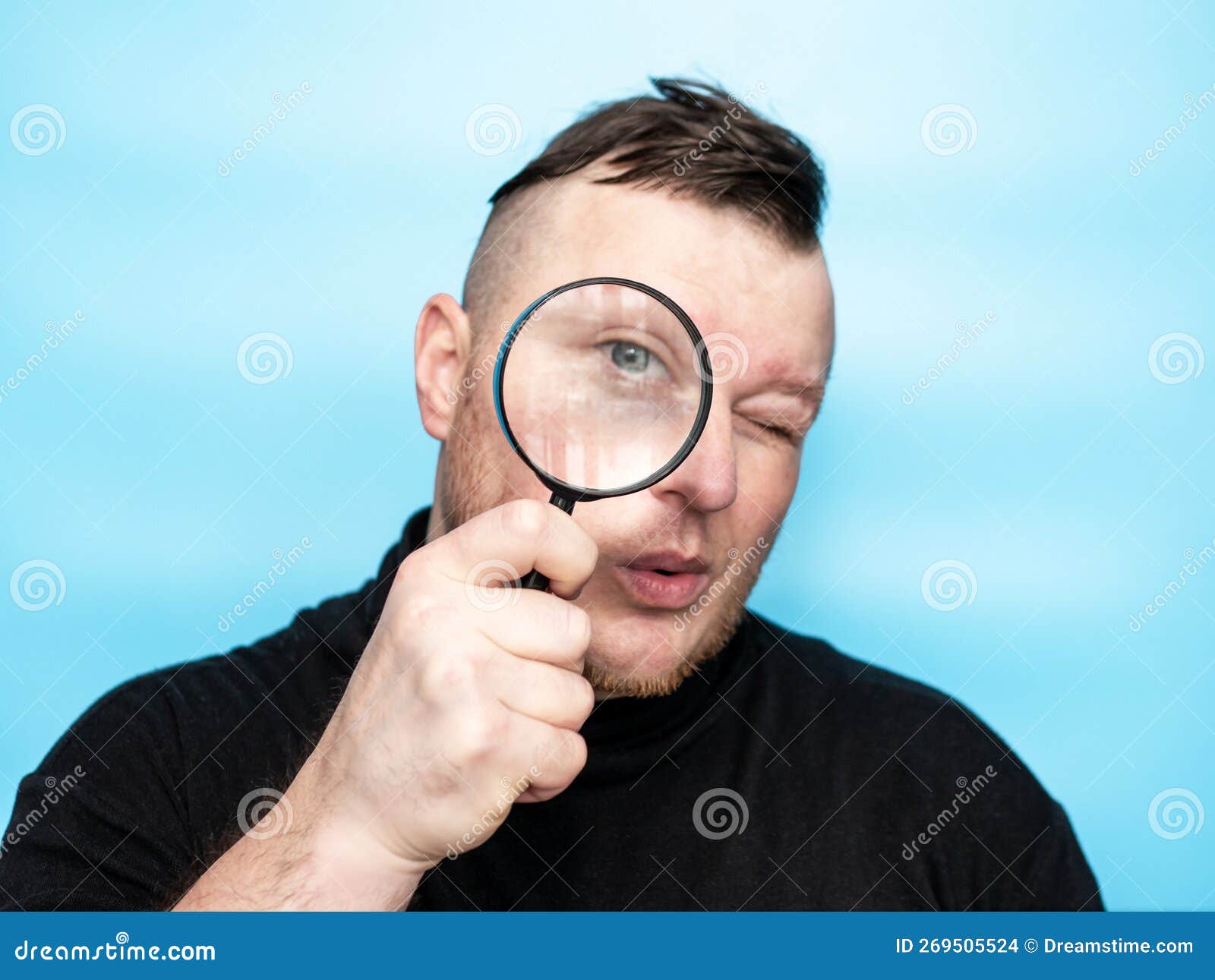 Look into the Glass for Magnification. a Magnifying Magnifying Glass in ...