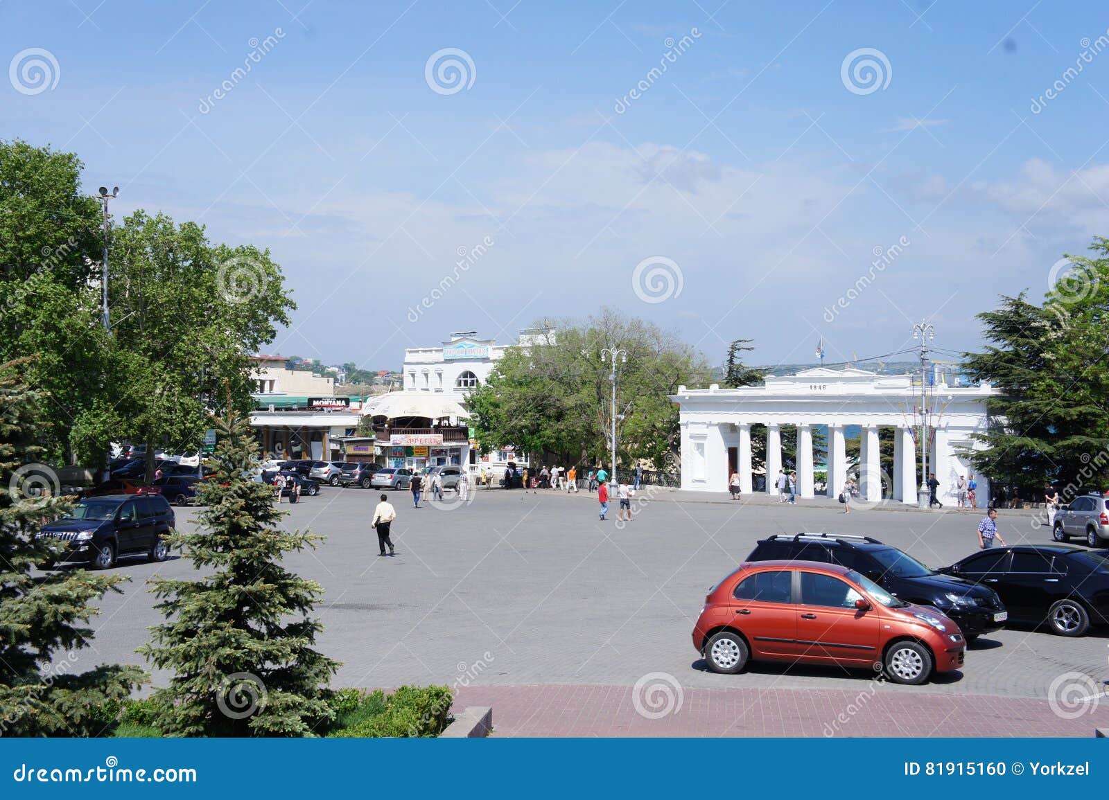 Look at Grafskaya Pristan editorial image. Image of landscape - 81915160