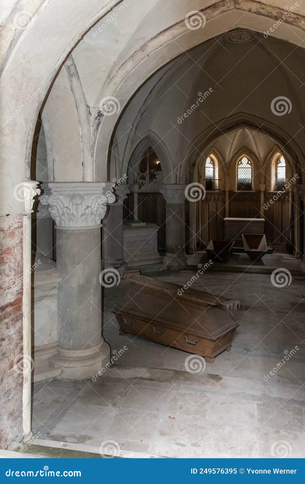 View Inside an Old Mausoleum Editorial Image - Image of church ...