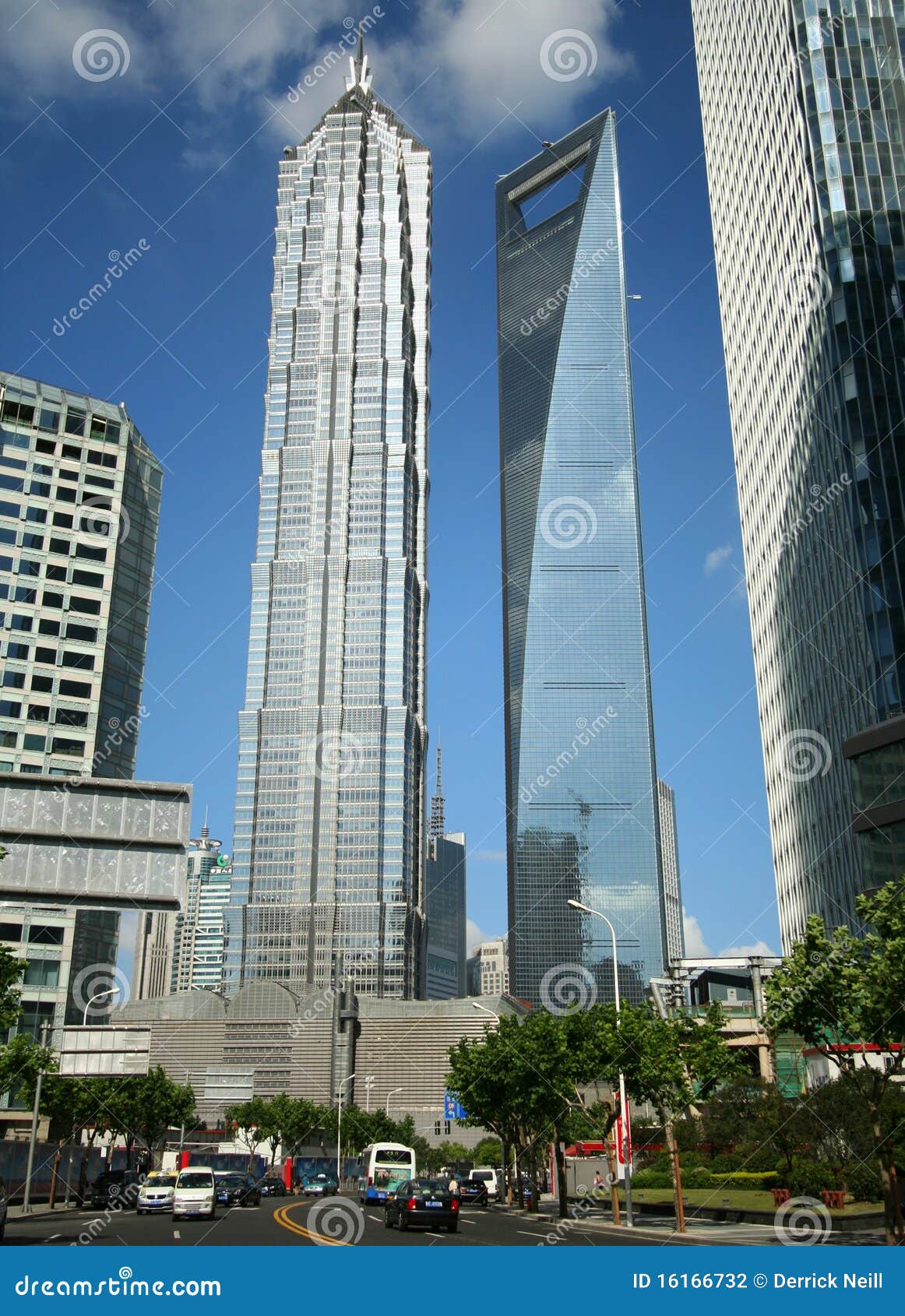 A Look at the Jin Mao and SWFC Buildings Editorial Photography - Image ...