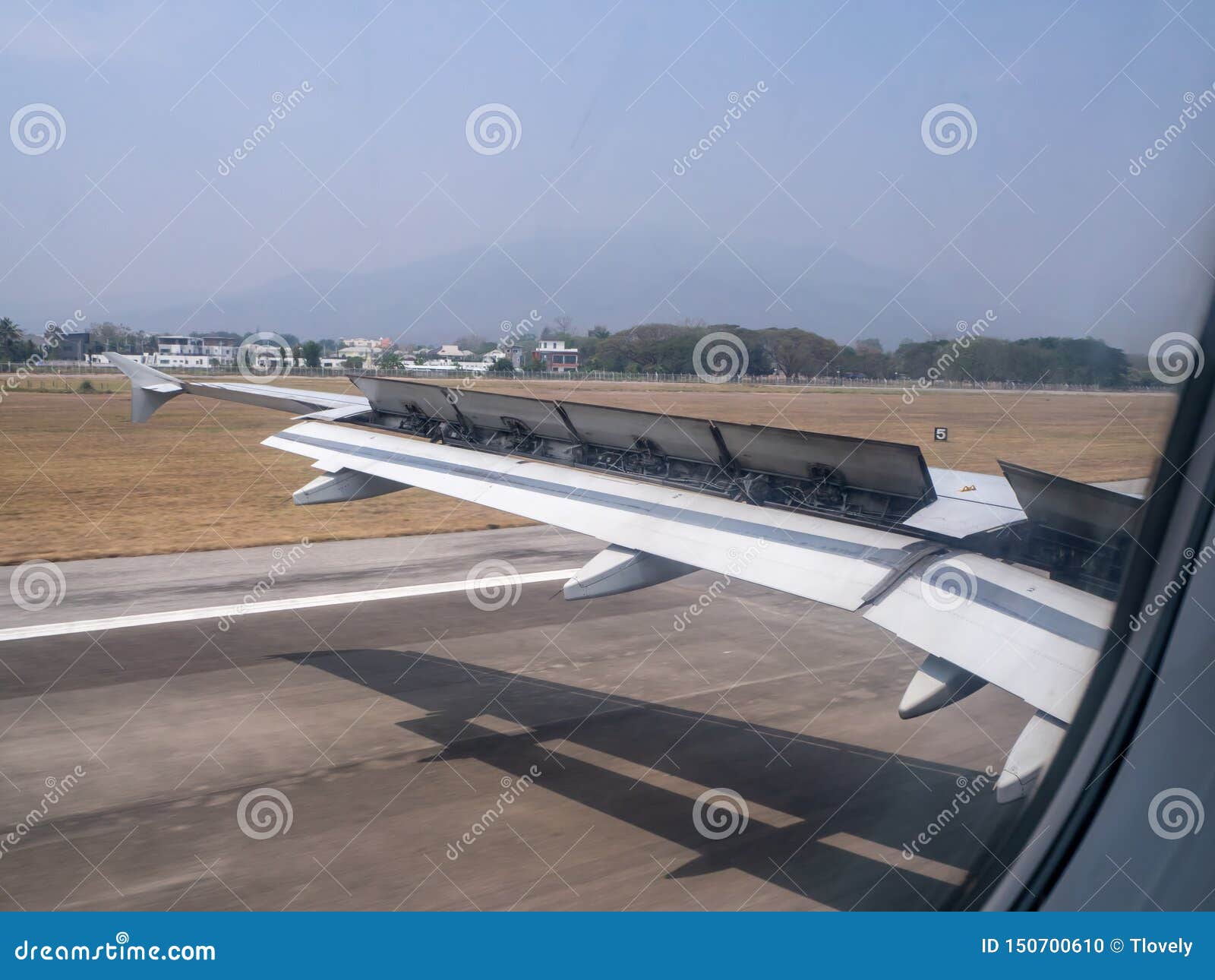 Looking at Aircraft Wing View from Windows Stock Photo - Image of ...