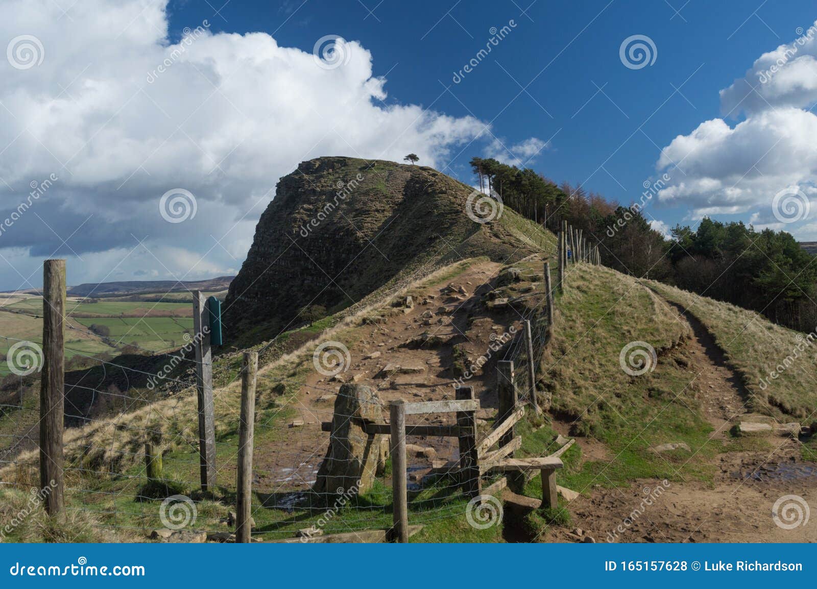 Looking Along the Mam Tor Path Towards Back Tor in the Peak District ...