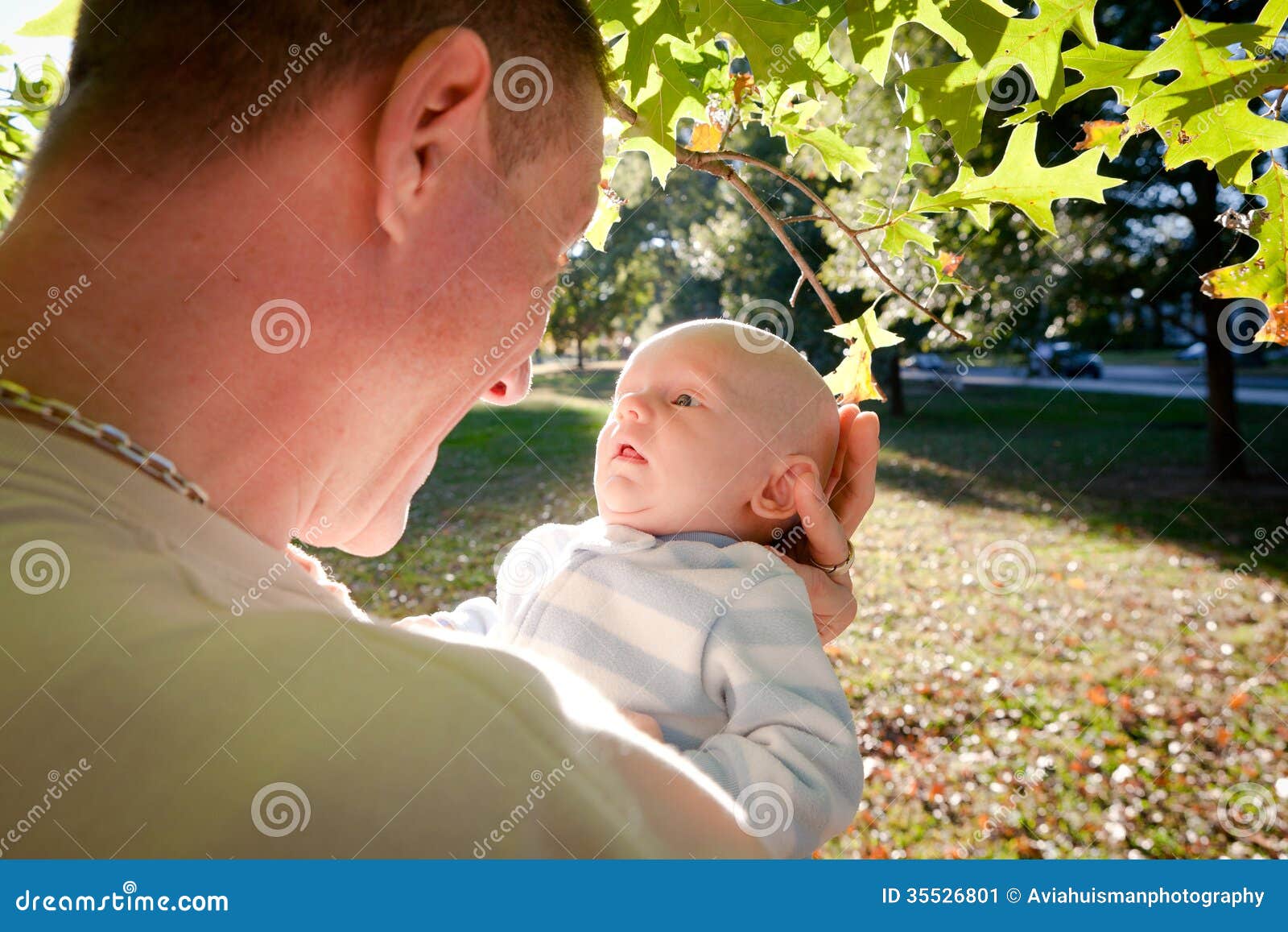 Looking at Daddy stock image. Image of blue, child, daddy - 35526801