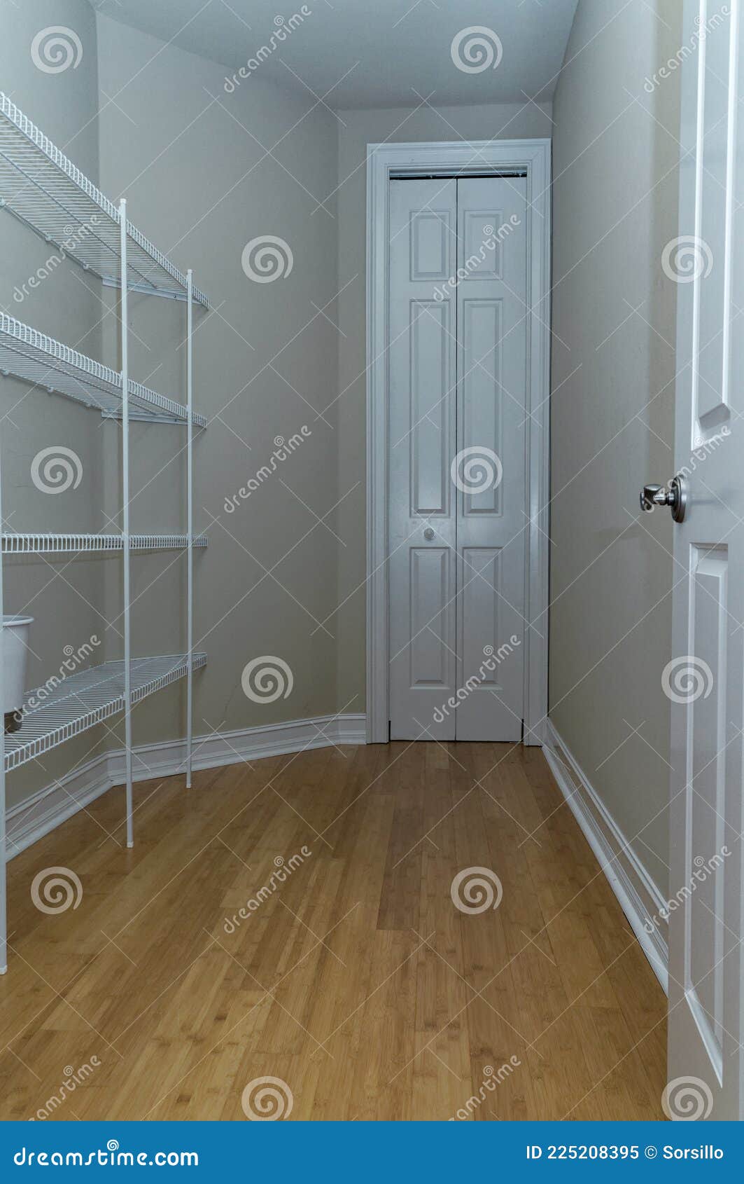 Empty Storage Room, Warehouse Or Hangar Royalty-Free Stock Photography ...