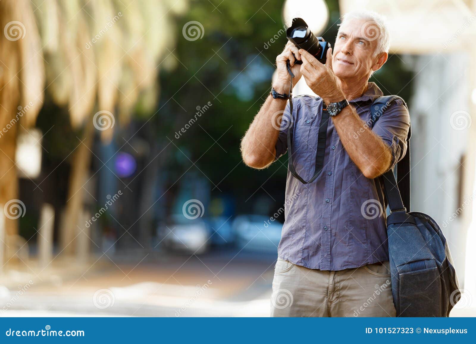 Looking for good shoots stock image. Image of photographer - 101527323
