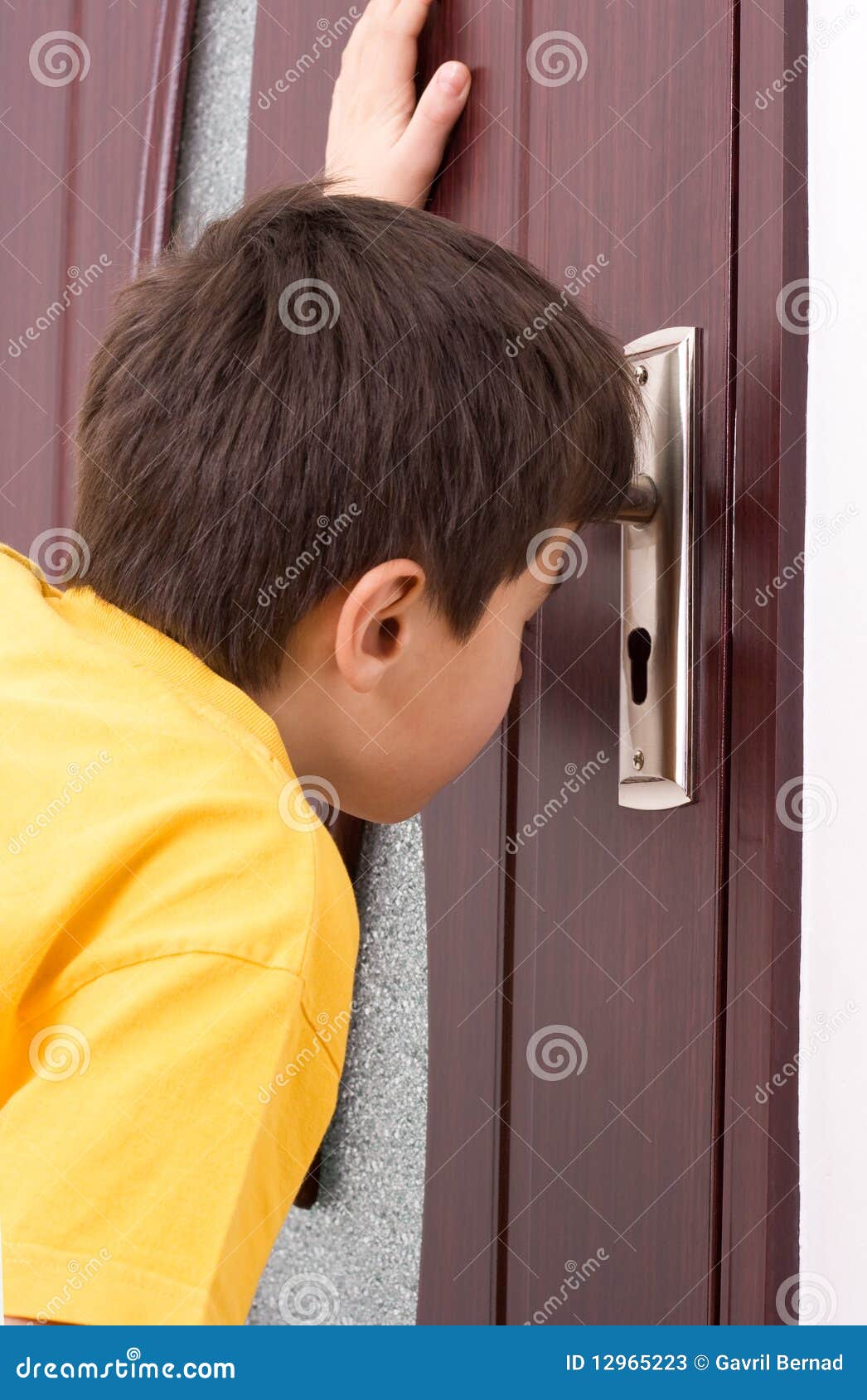 Looking through keyhole stock image. Image of indoors - 12965223