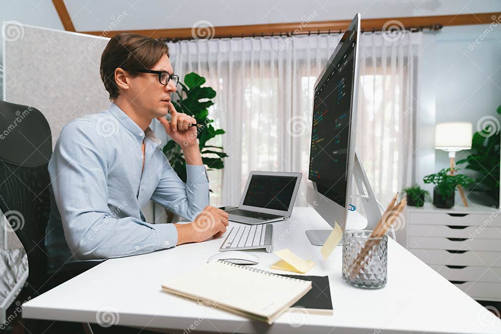 It Looking at Online Software Development on Pc Align Working Laptop ...