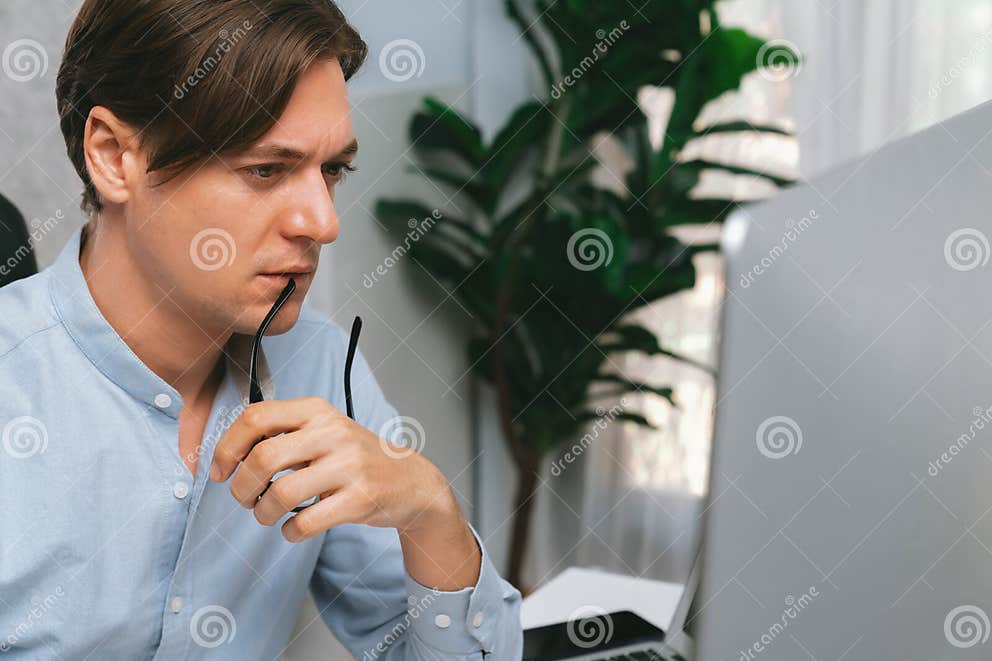 It Looking at Online Software Development on Pc Align Working Laptop ...