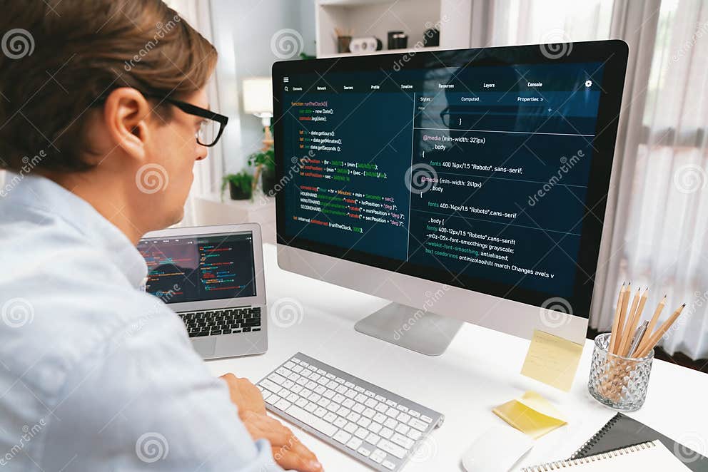 It Looking at Online Software Development on Pc Align Working Laptop ...