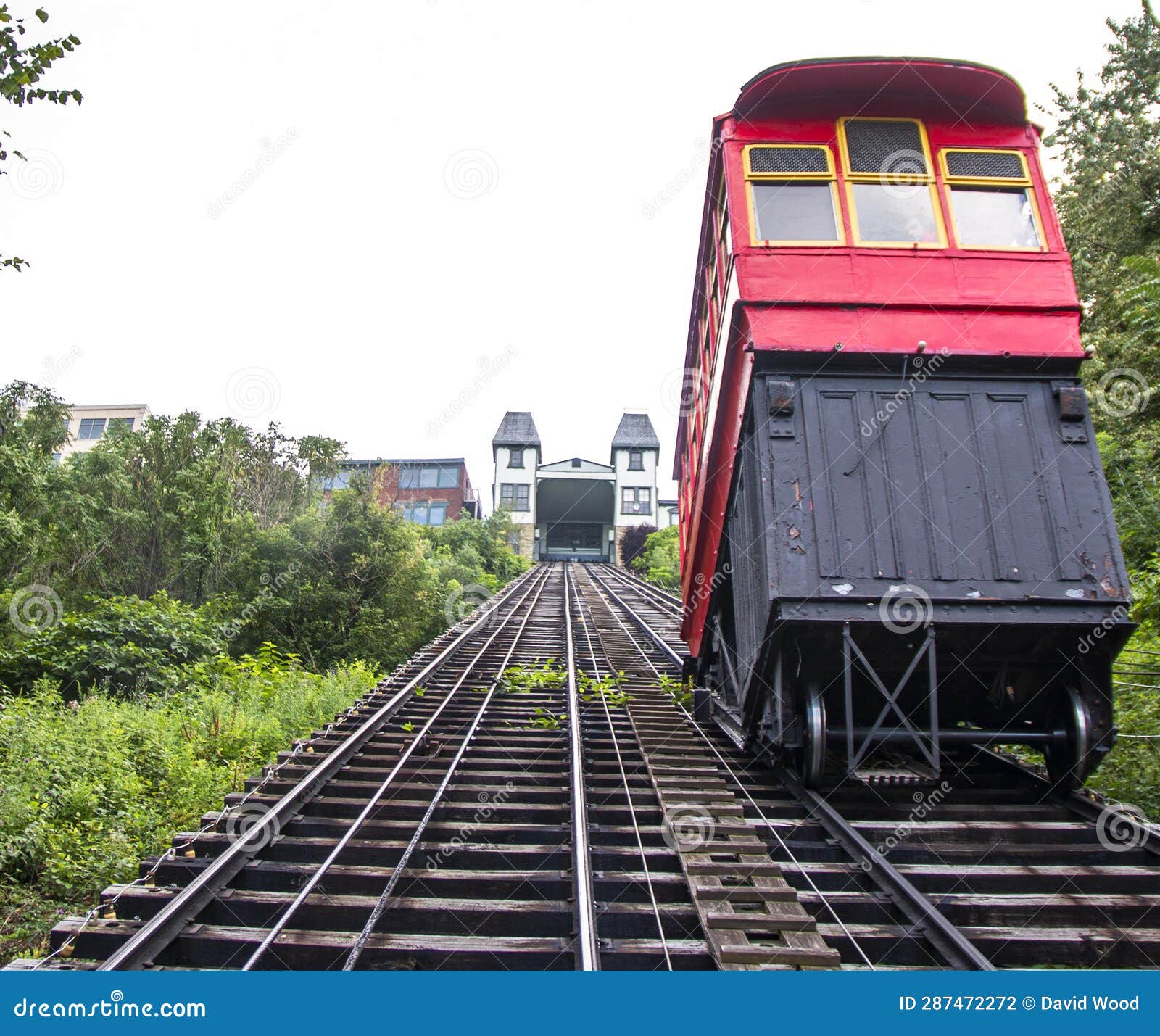 Looking Up at the Duquesne Incline Funicular on Mount Washington Stock ...