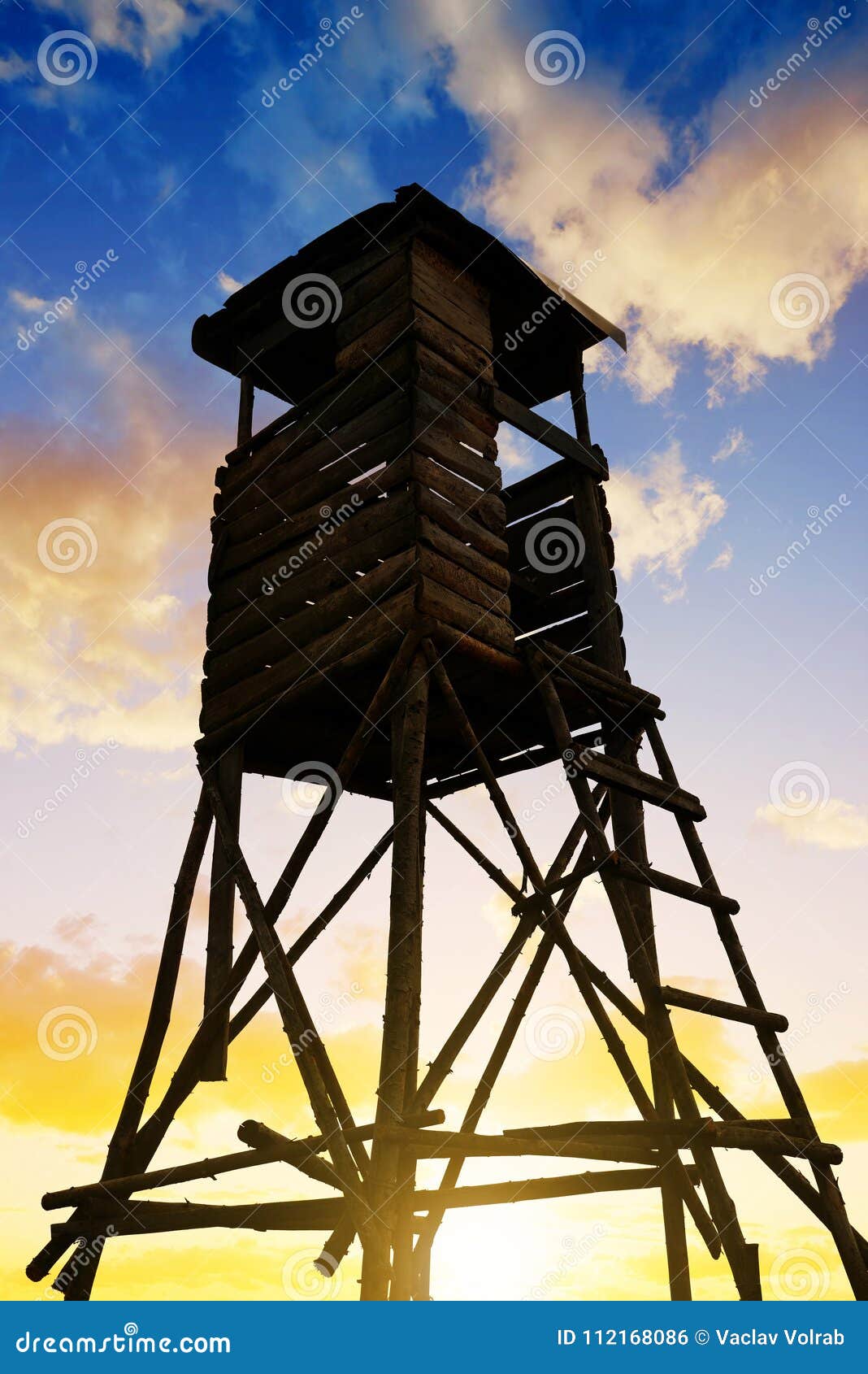 Lookout tower for hunting. stock photo. Image of hide - 112168086