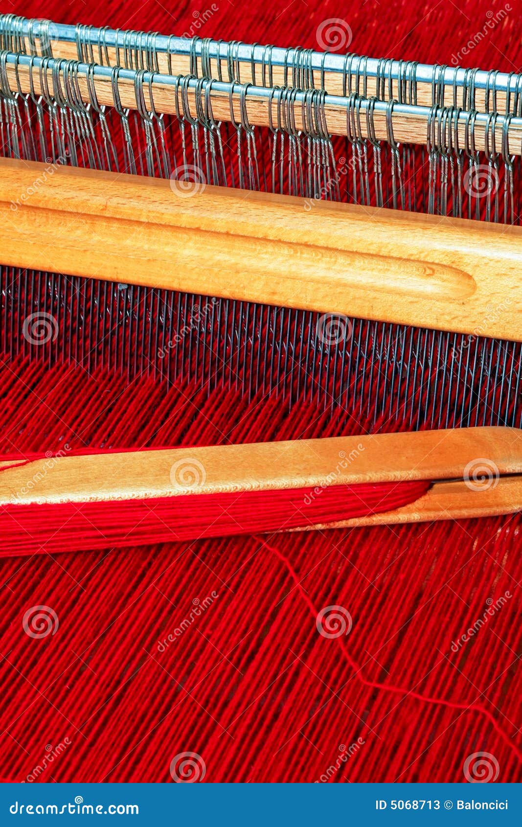 Loom and thread stock image. Image of parallel, colorful - 5068713