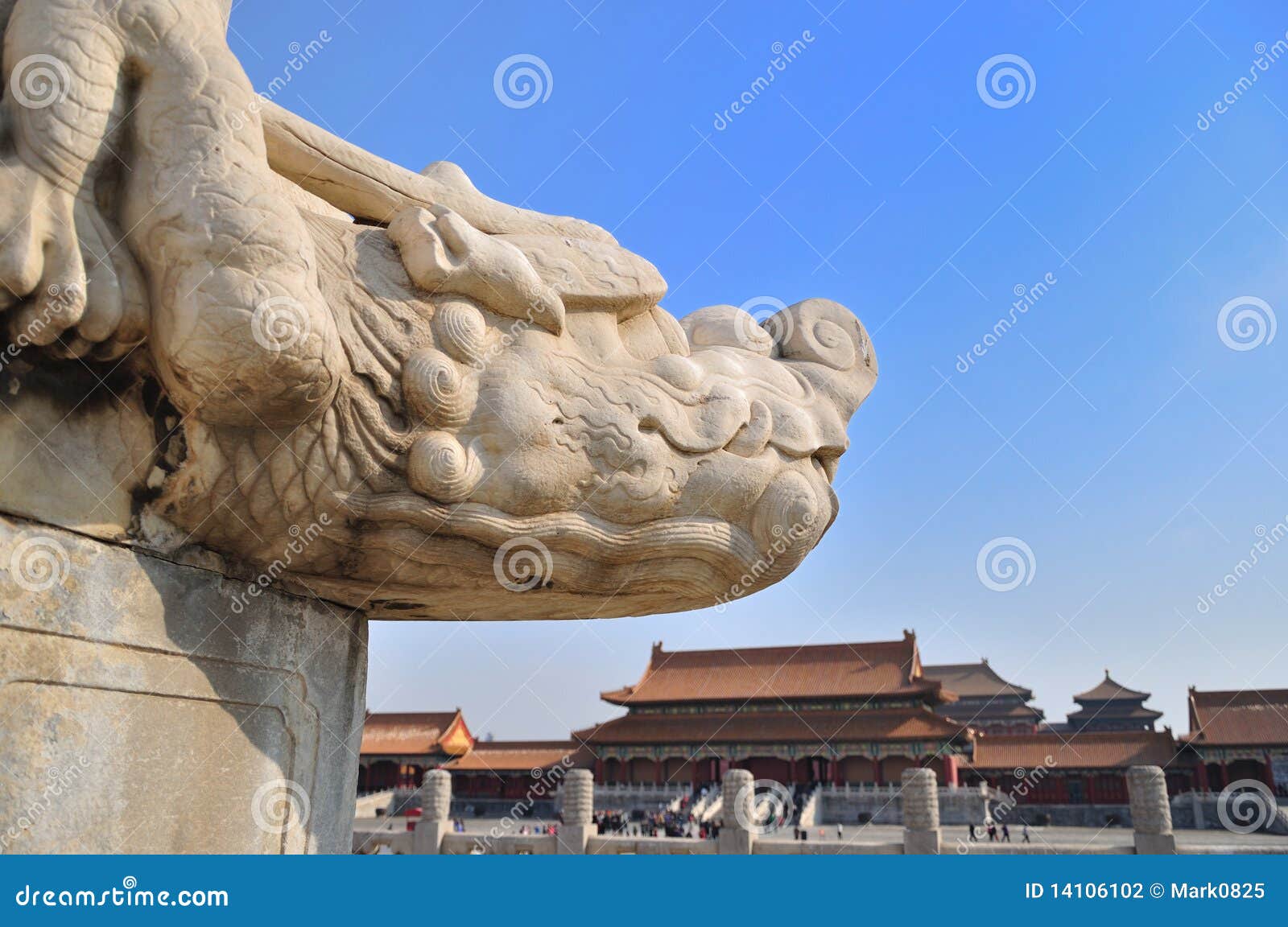 Loong(Chinese Dragon ) editorial photography. Image of museum - 14106102