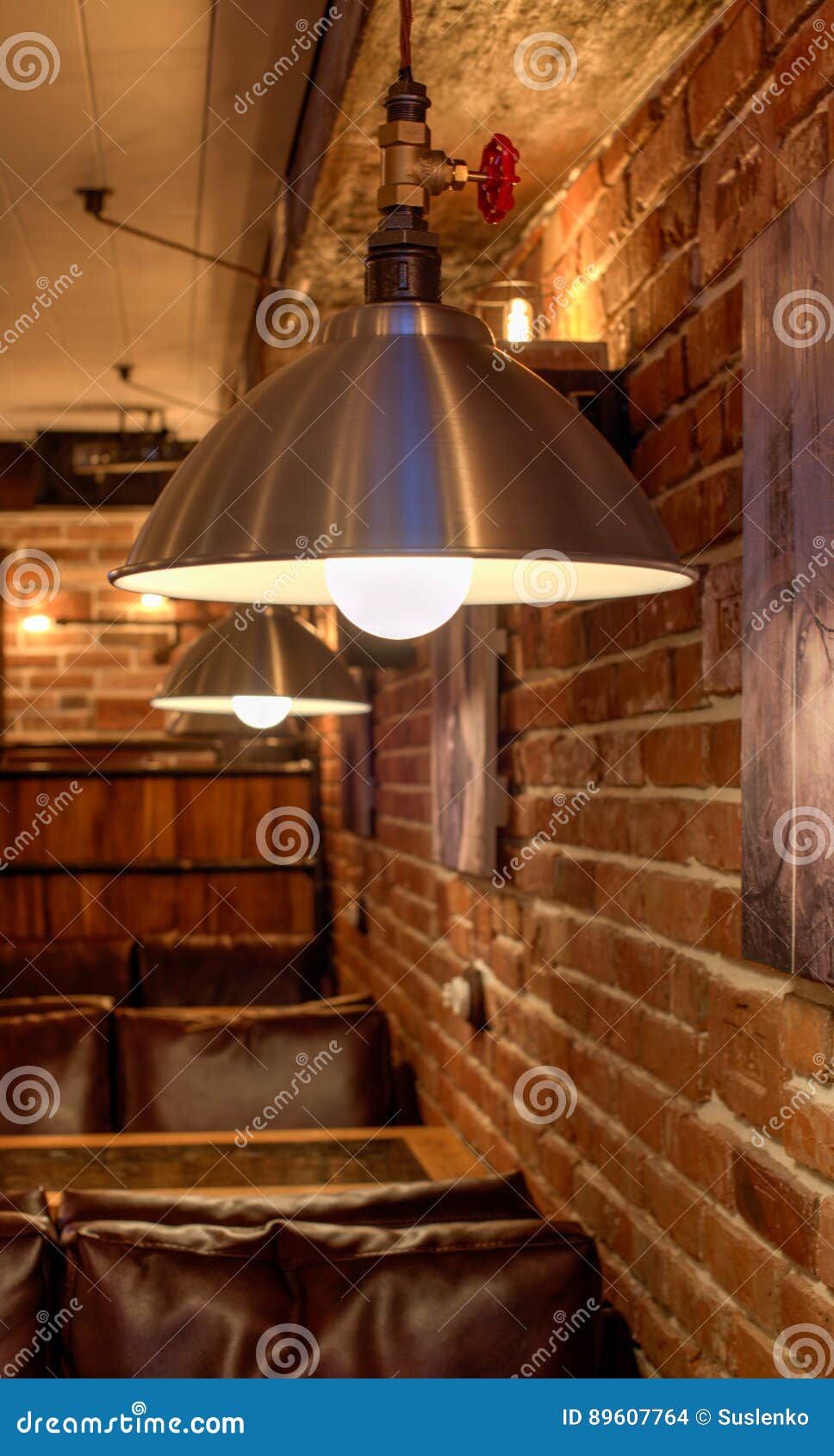 Plafond With Edison Lamps In The Loft Style In The Interior Of The Bar ...