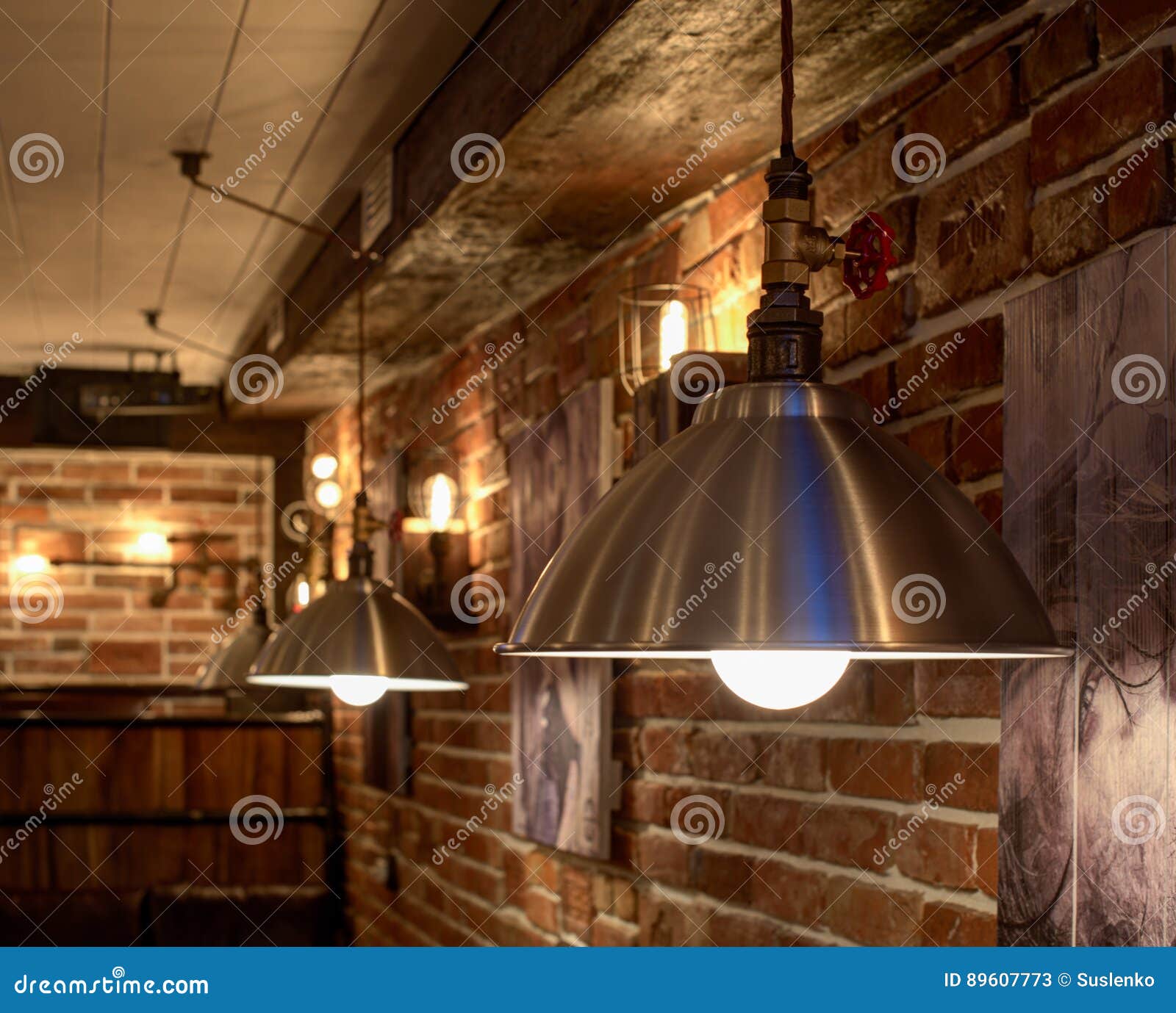 Plafond With Edison Lamps In The Loft Style In The Interior Of The Bar ...