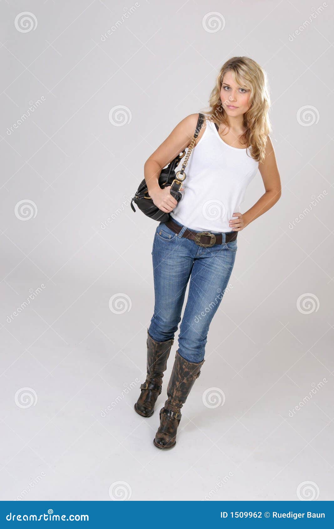 Lopend meisje stock foto. Image of levensstijl, schoonheid - 1509962