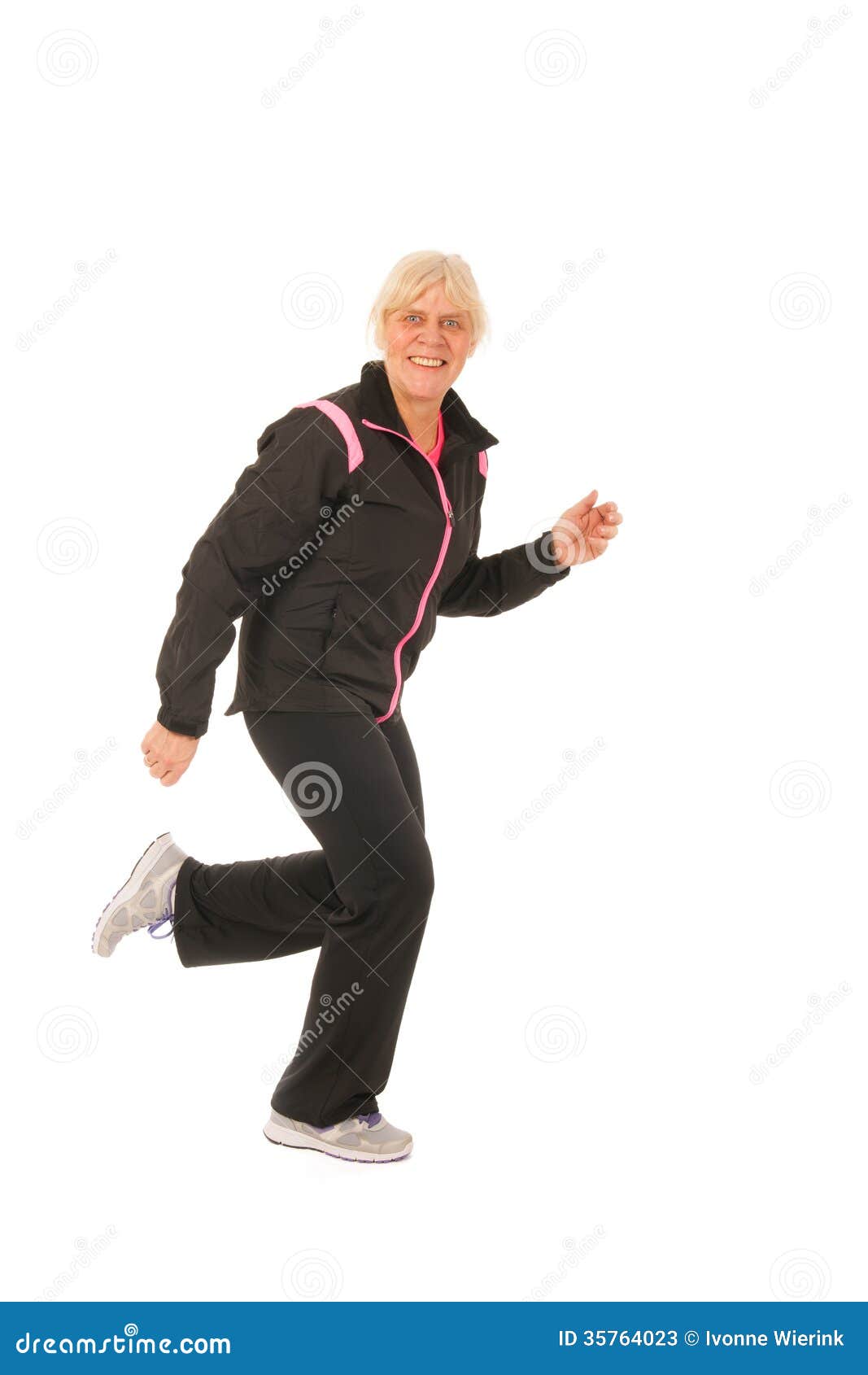 Lopende Vrouw Van Rijpe Leeftijd Stock Afbeelding - Image of ...