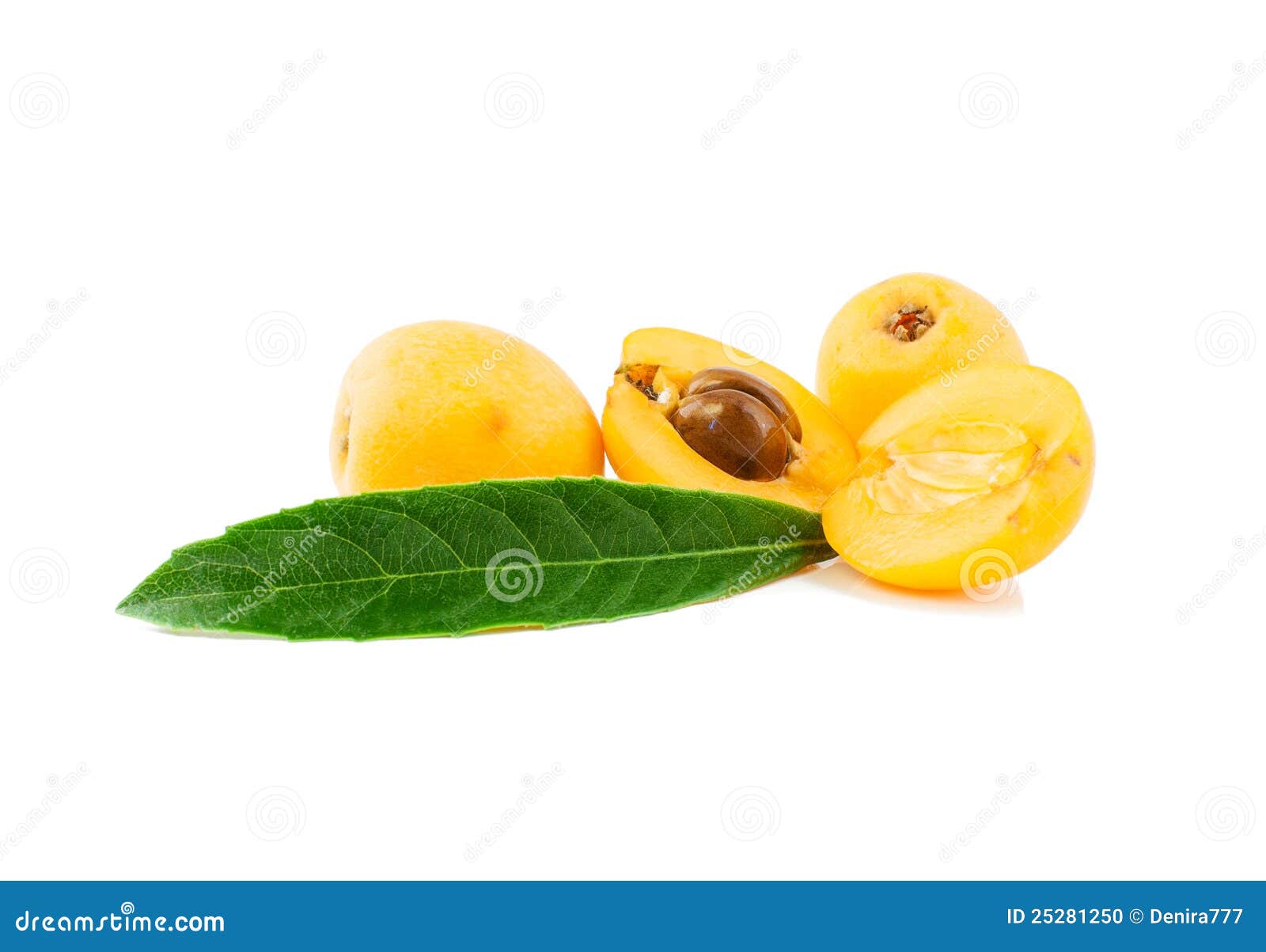 Loquat fruit stock photo. Image of dessert, leaf, fruit - 25281250