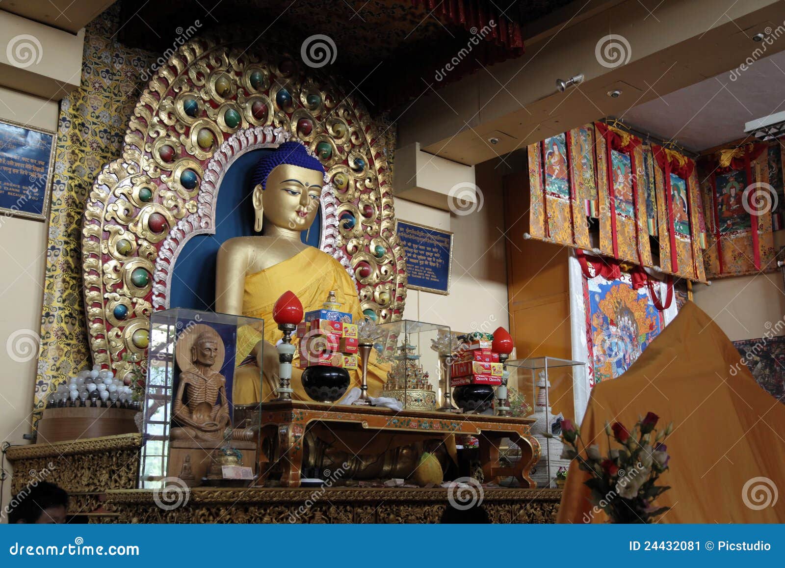 Lord Buddha Royalty-Free Stock Image | CartoonDealer.com #24983638