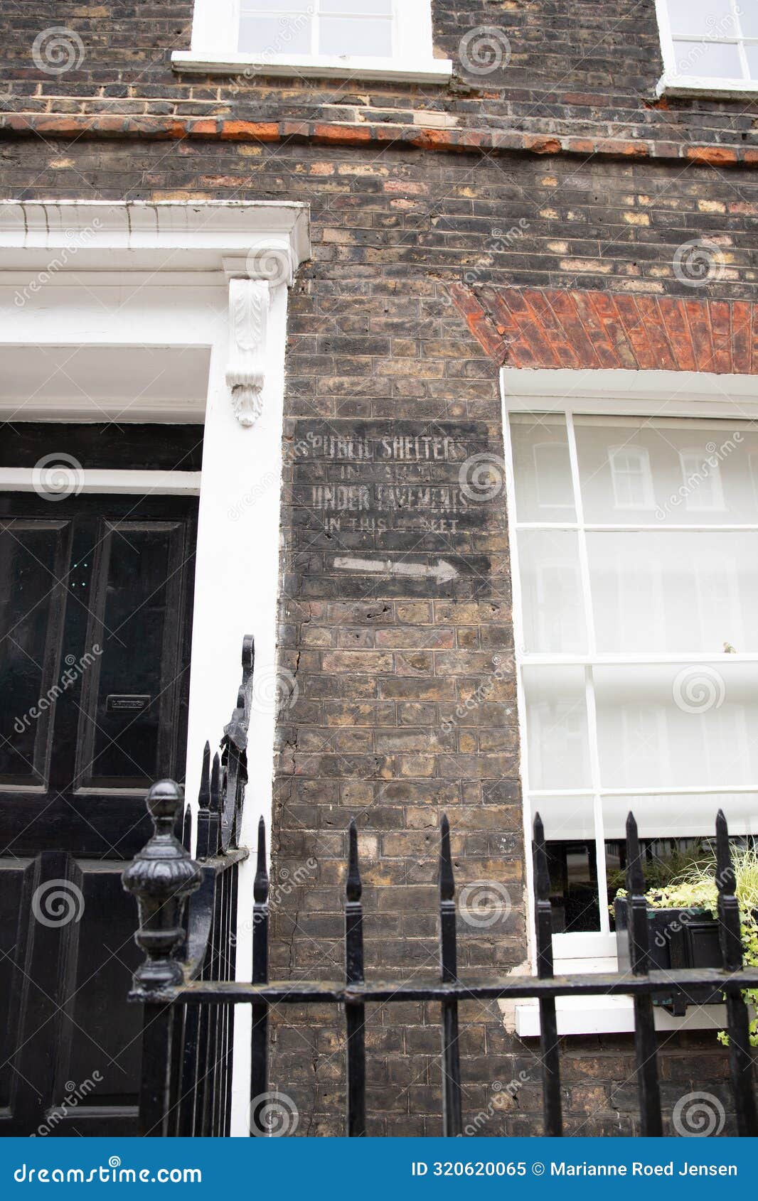 The Lord North Street in London Stock Image - Image of buildings, north ...