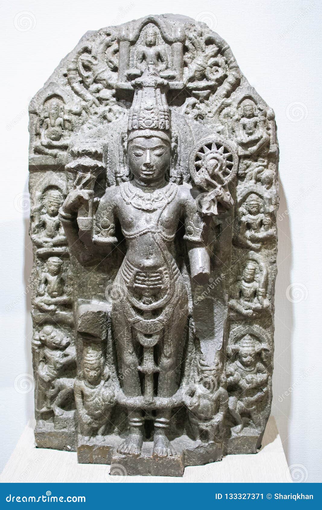 Lord Vishnu Chakradhari Standing-vormidool India Stock Afbeelding ...