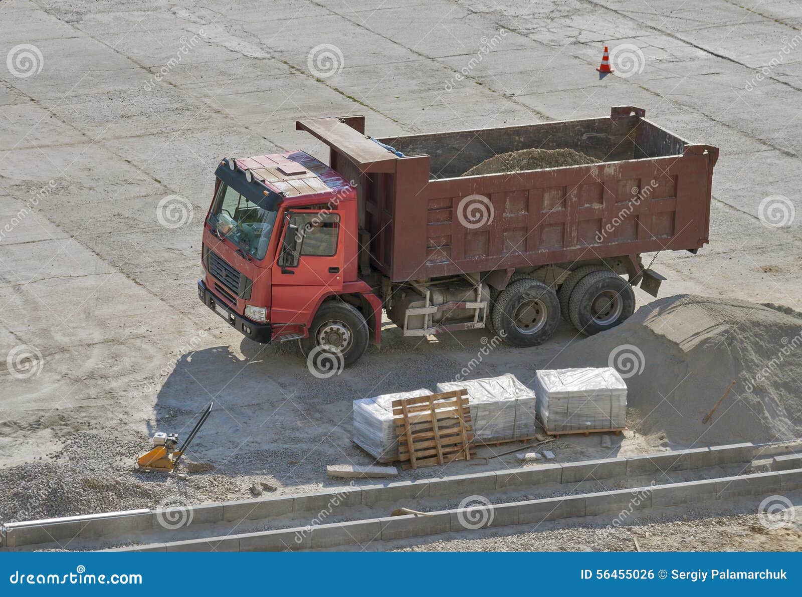 Lorry at construction area editorial photo. Image of tamping - 56455026