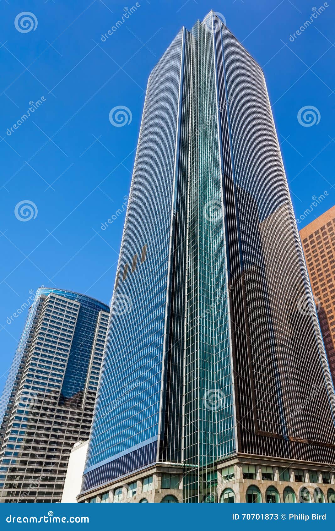 LOS ANGELES, CALIFORNIA/USA - JULY 28 : Skyscrapers in the Financial ... LOS ANGELES, CALIFORNIA/USA - JULY 28 : Skyscrapers in the Financial ...