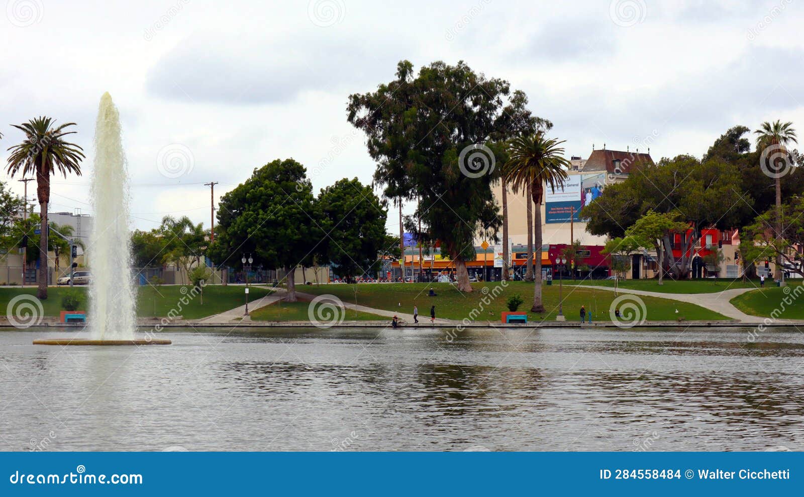Los Angeles, California: View of MacArthur Park Editorial Stock Image ...