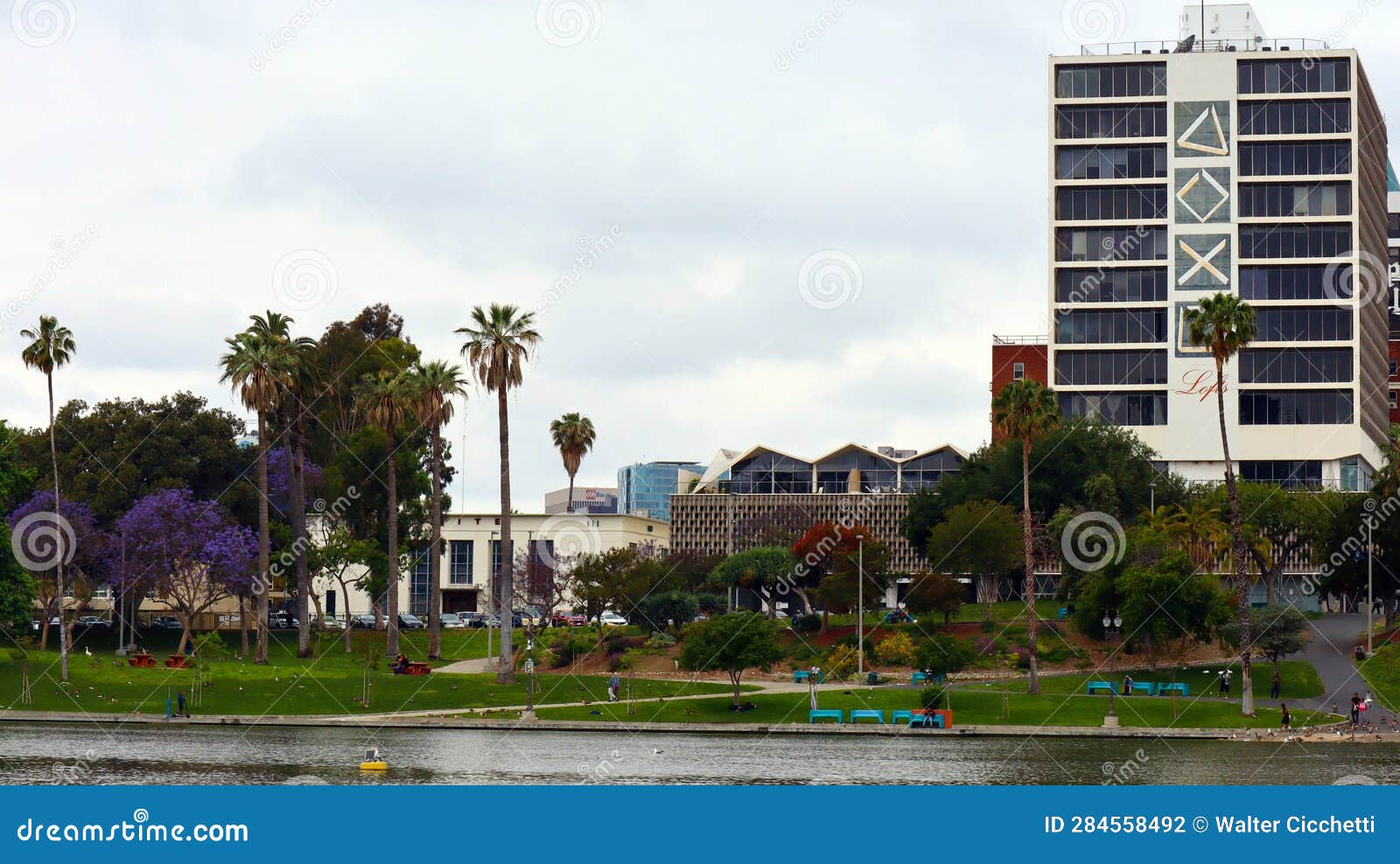 Los Angeles, California: View of MacArthur Park Editorial Photography ...