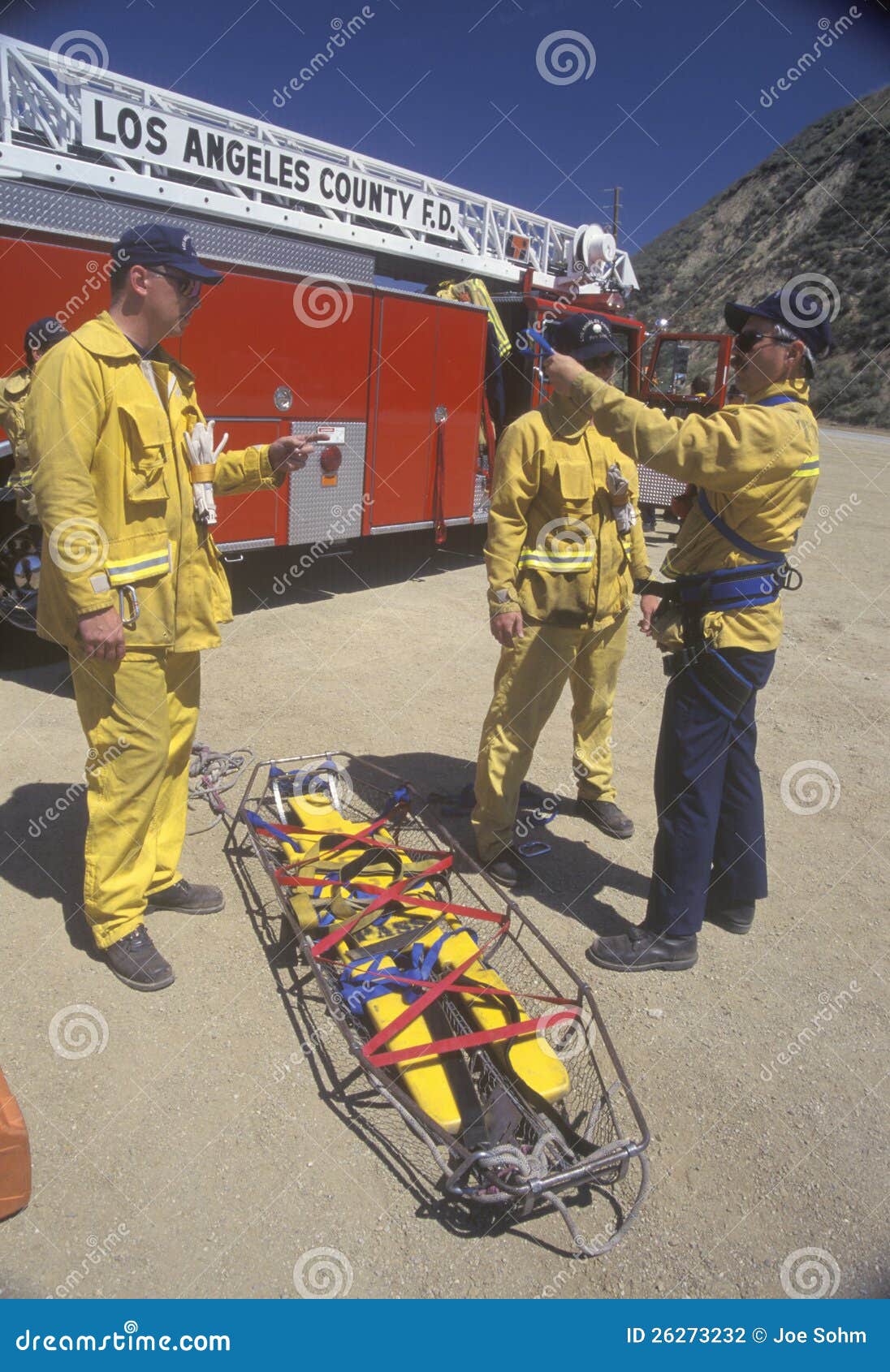 Los Angeles County Rescue Crew Editorial Photography - Image of crew ...
