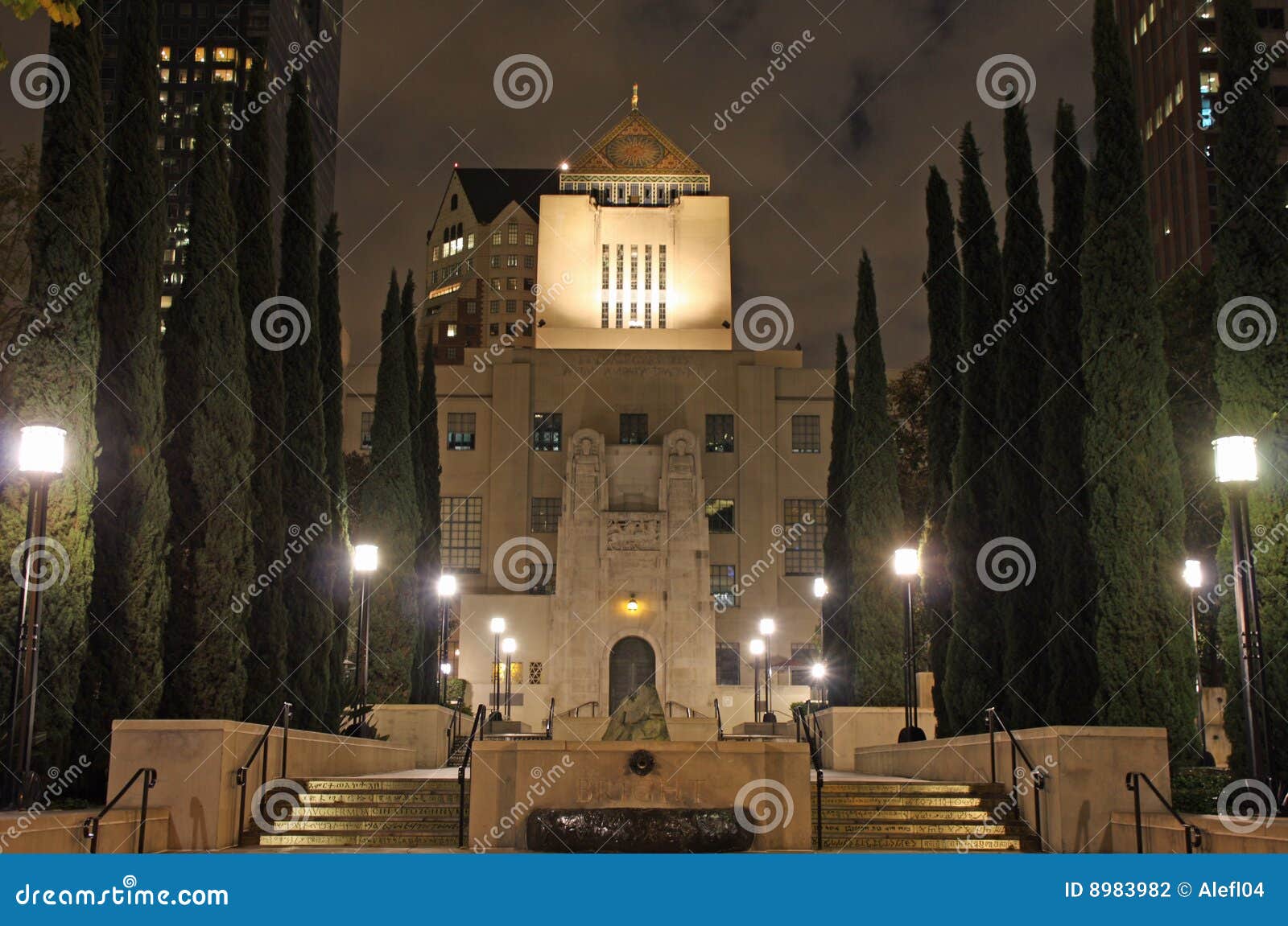 Los Angeles Public Library stock photo. Image of facade - 8983982