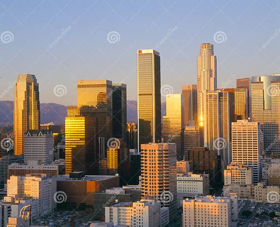 Los Angeles Skyline editorial image. Image of interstate - 23172540
