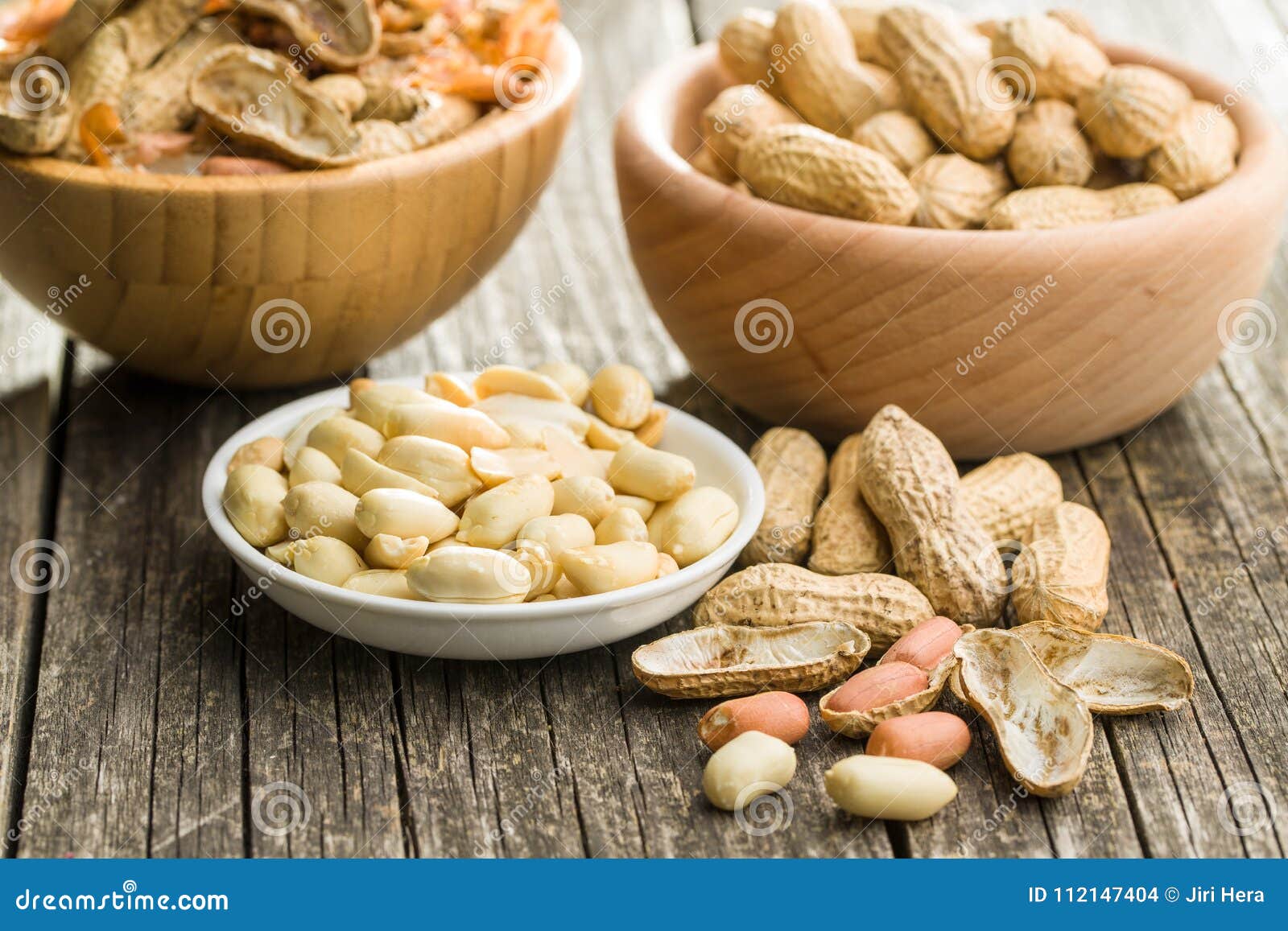 Los cacahuetes pelados foto de archivo. Imagen de seco - 112147404