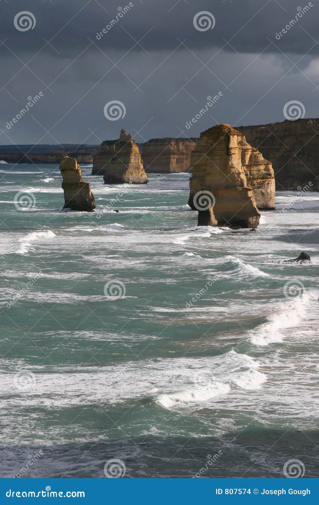 Los doce apóstoles foto de archivo. Imagen de playa, rocas - 807574