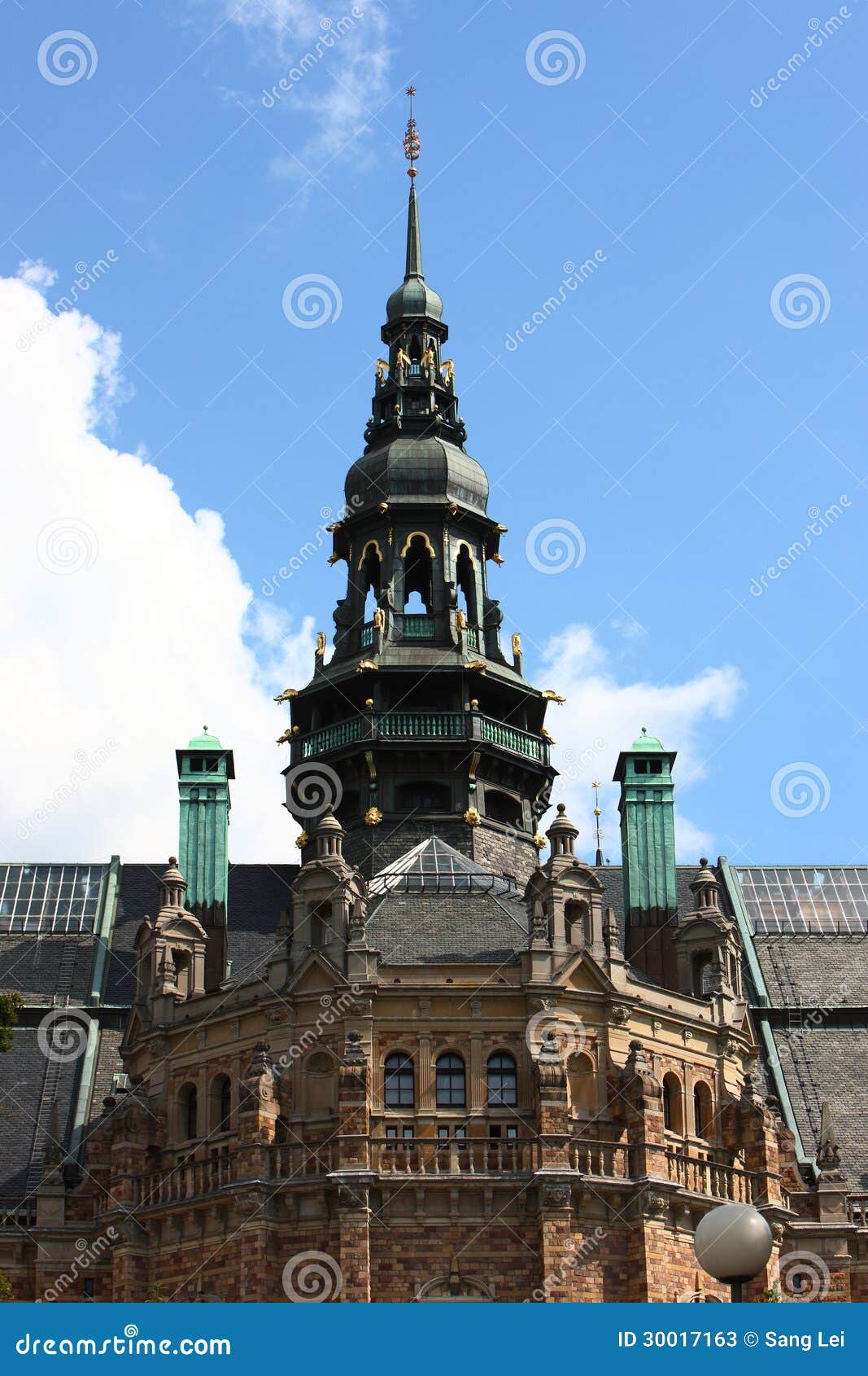 Edificio Clásico En Estocolmo Imagen de archivo - Imagen de escenas ...