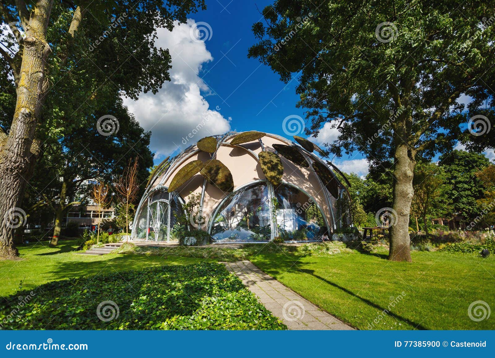 Los Edificios Redondos Modernos De Amsterdam Imagen editorial - Imagen ...