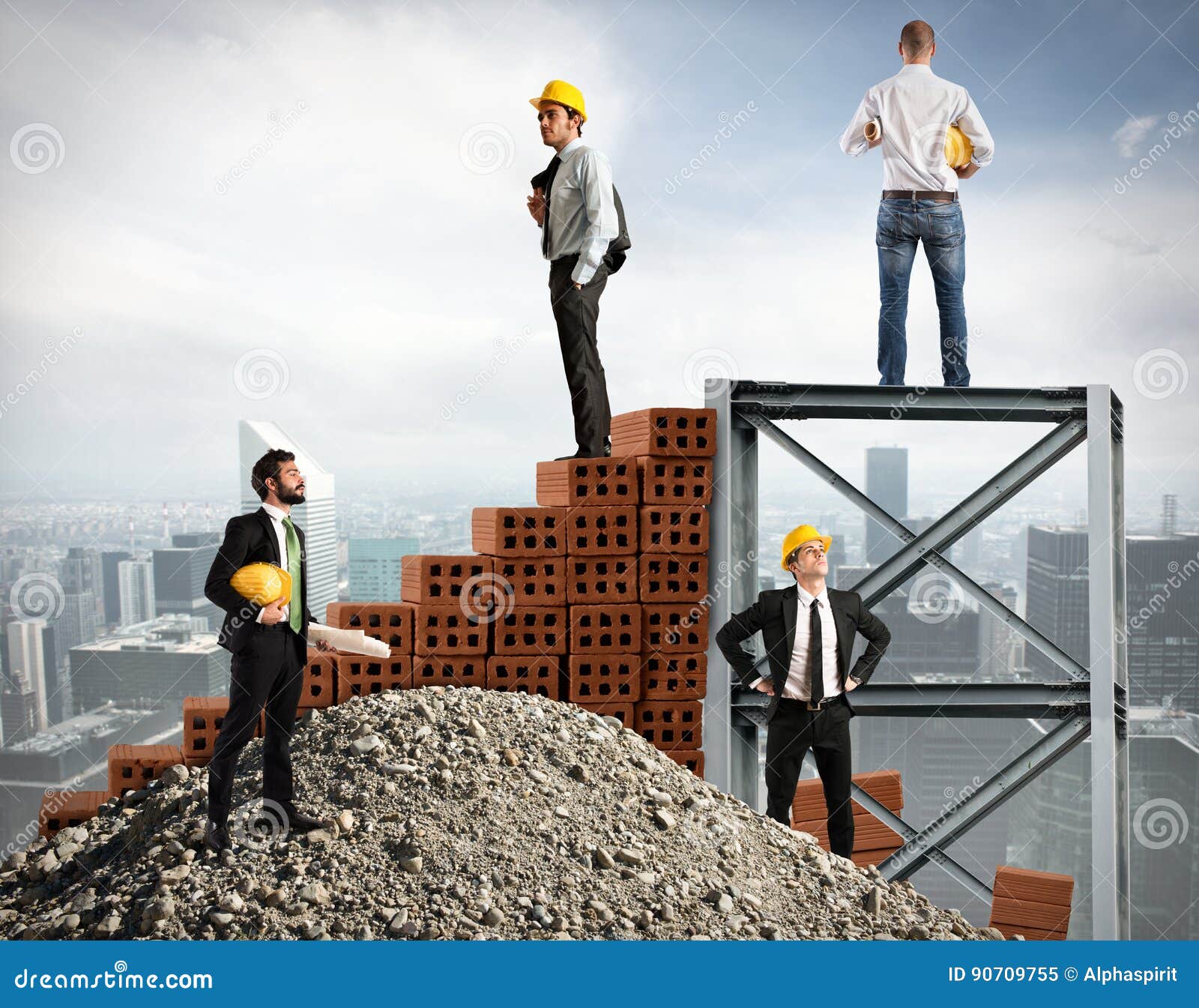 Los Hombres De Negocios Trabajan Juntos Para Construir Un Edificio ...