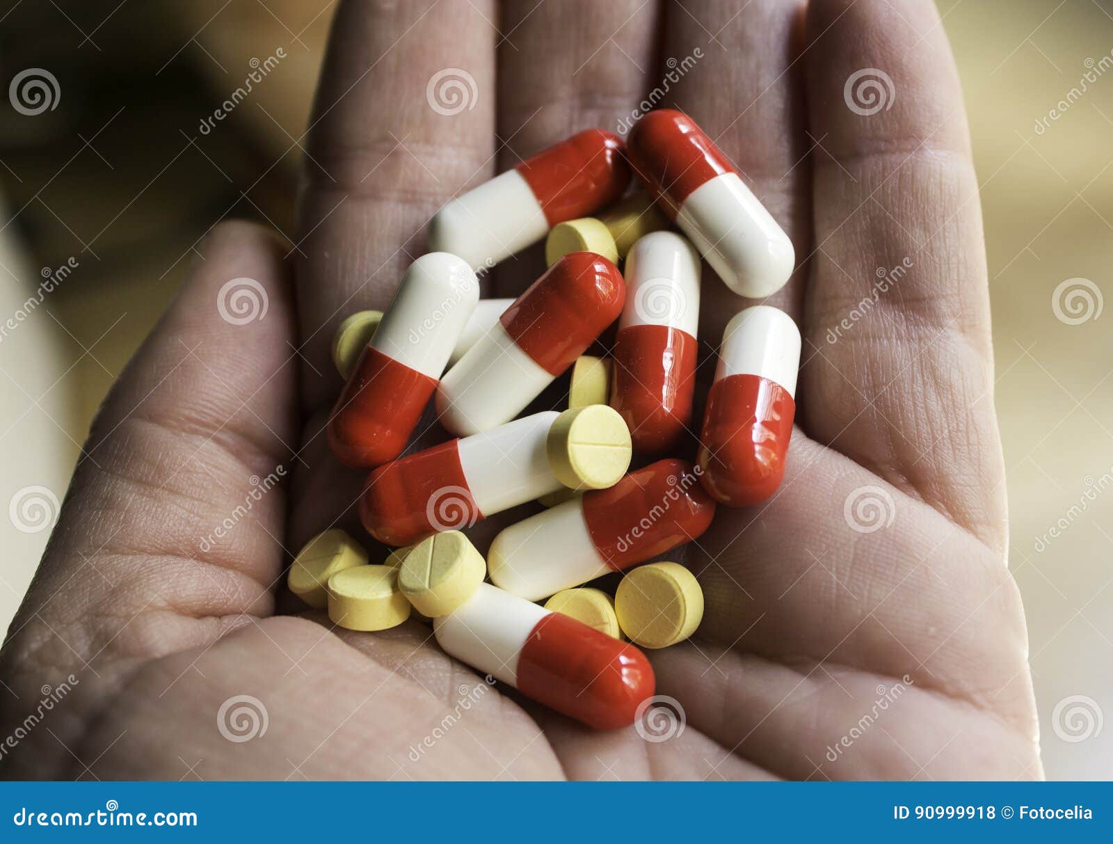 Los medizinische Pillen stockfoto. Bild von überdosis - 90999918