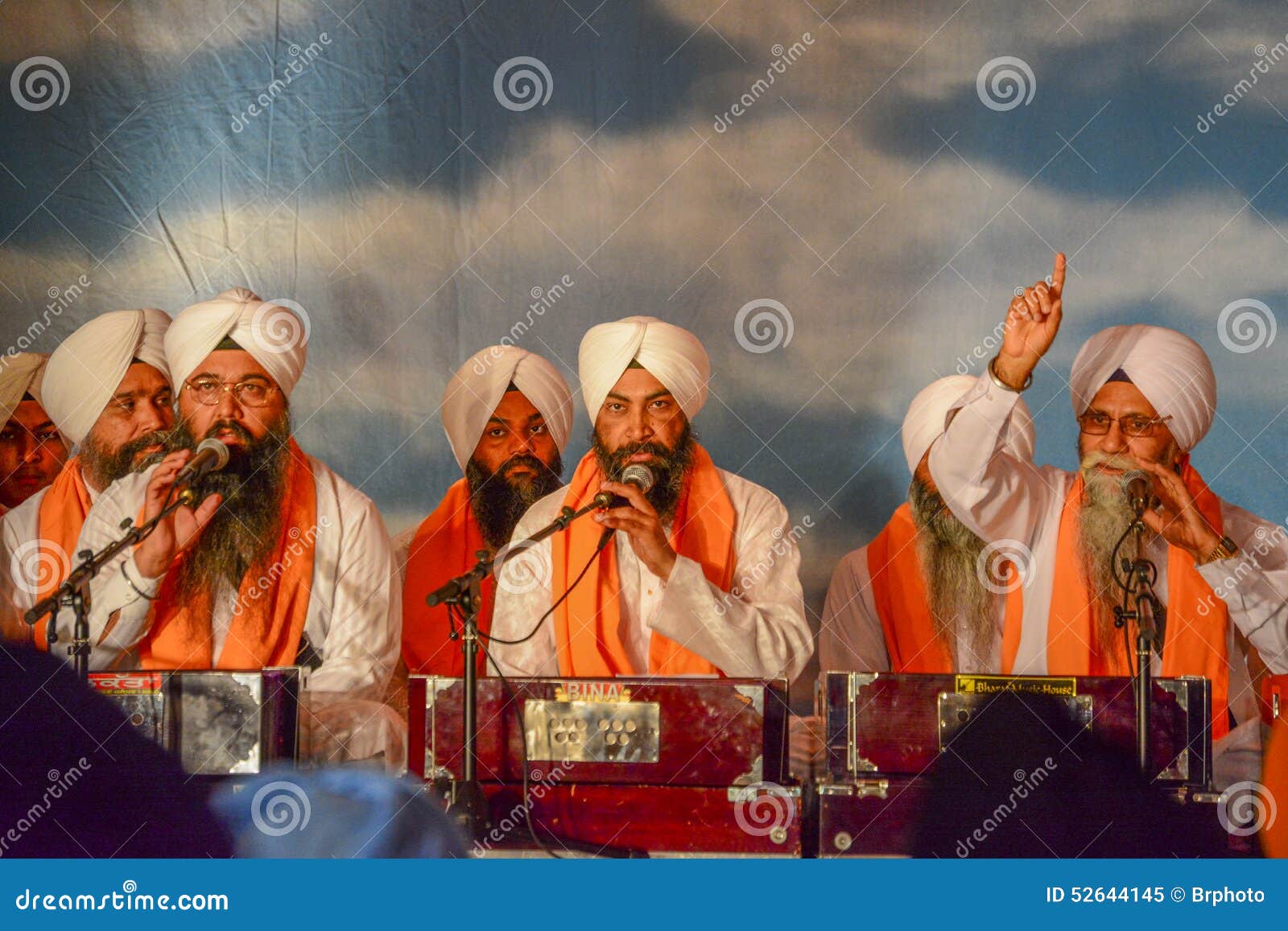 Los Sikhs Del Devoto Recitan Rezos Imagen editorial - Imagen de pelo ...