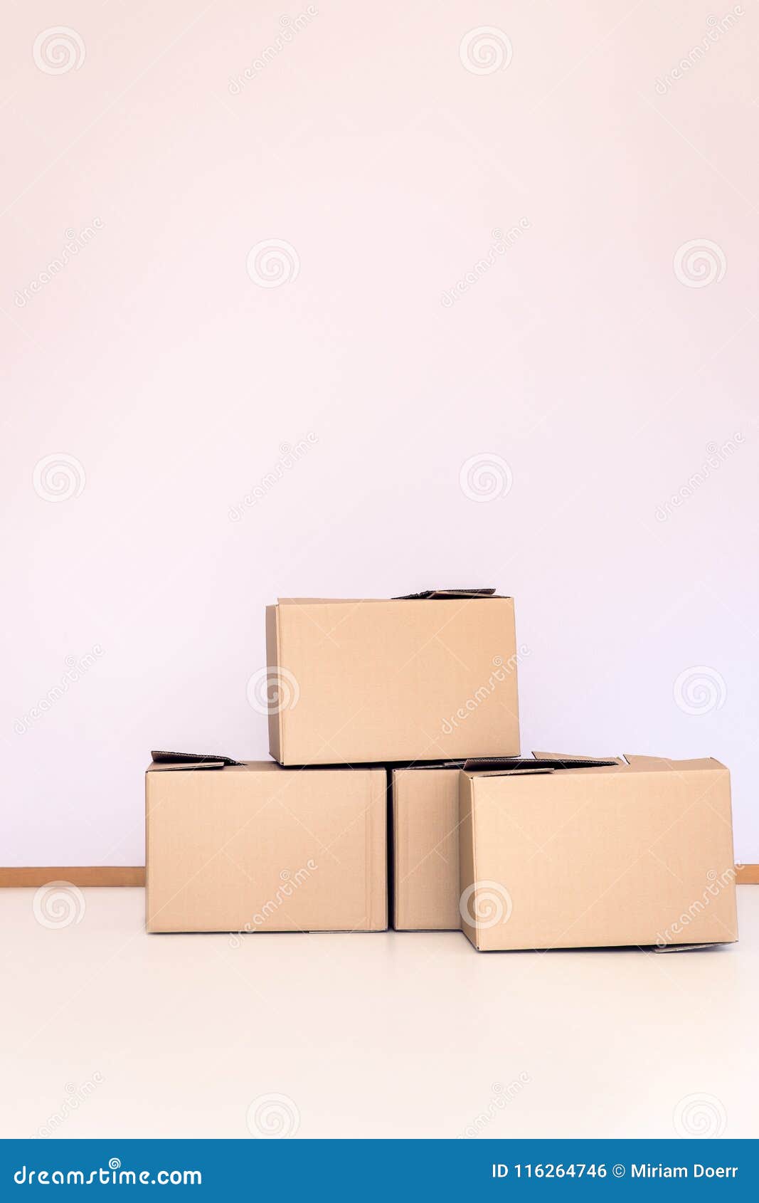 Boxes in an empty room stock photo. Image of moving - 116264746